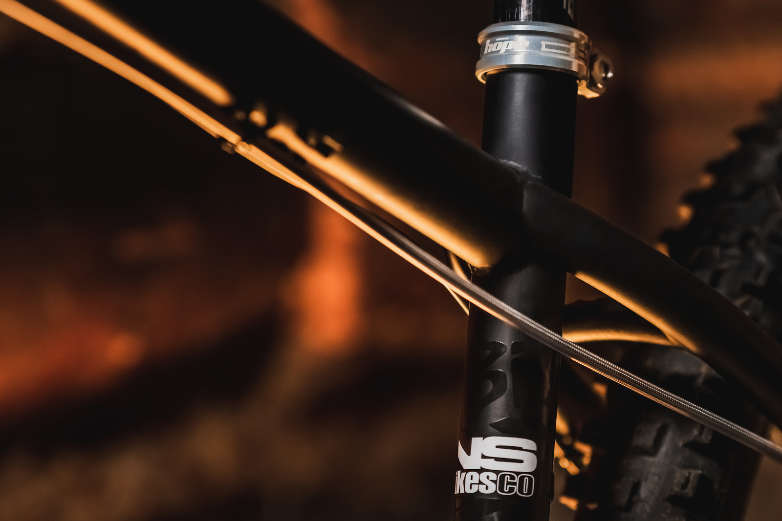 NS Bikes Surge EVO + DVO Diamond D1 - Banan's Bike Check - Vital MTB