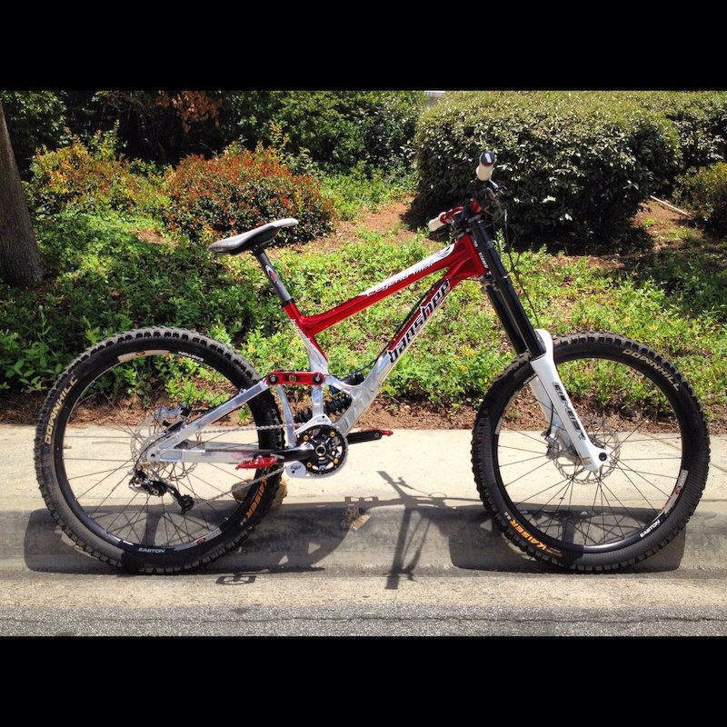 Banshee Legend MKII - kazlx's Bike Check - Vital MTB