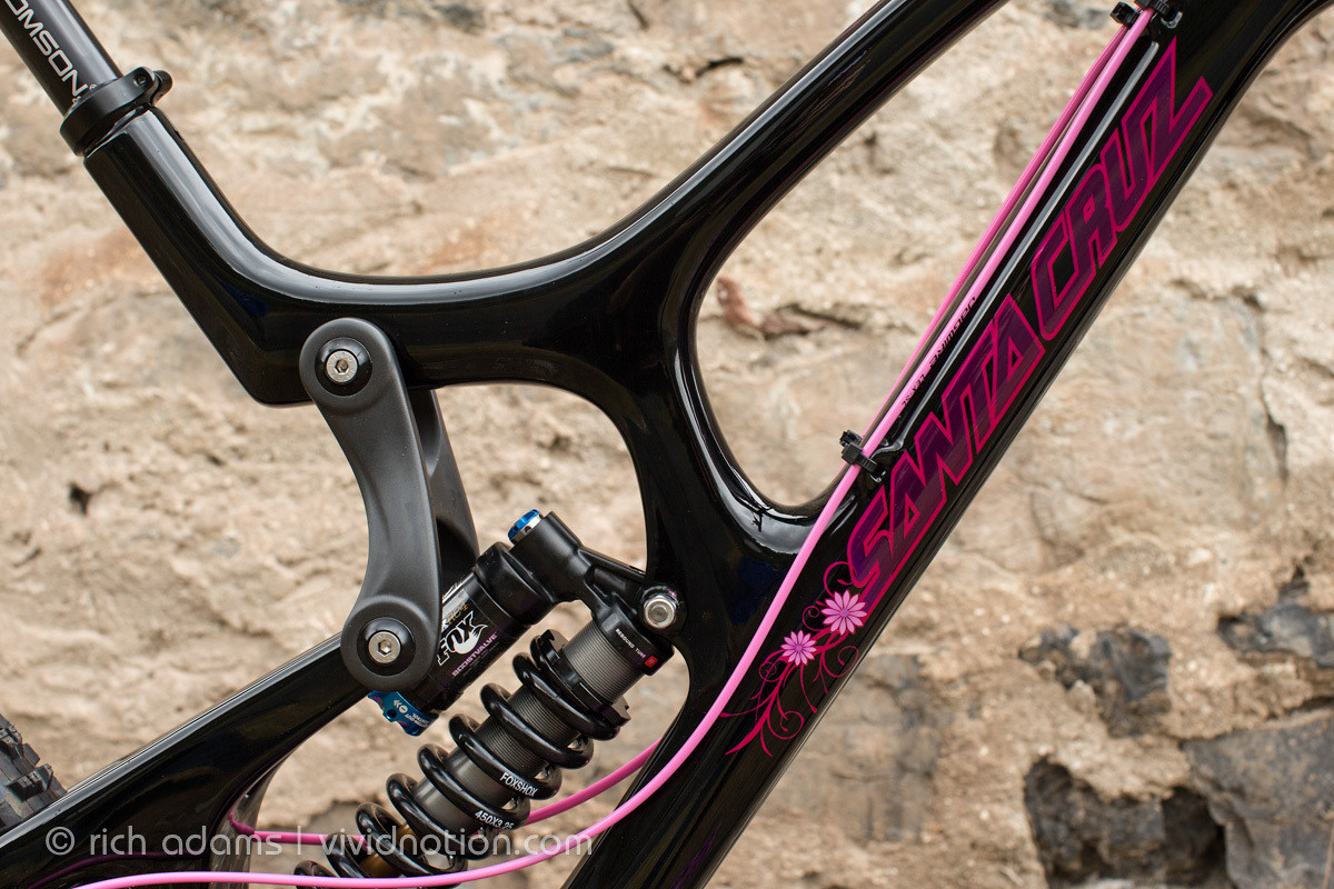 Full Custom Santa Cruz V10 - The Ring - The Garage's Bike Check - Vital MTB