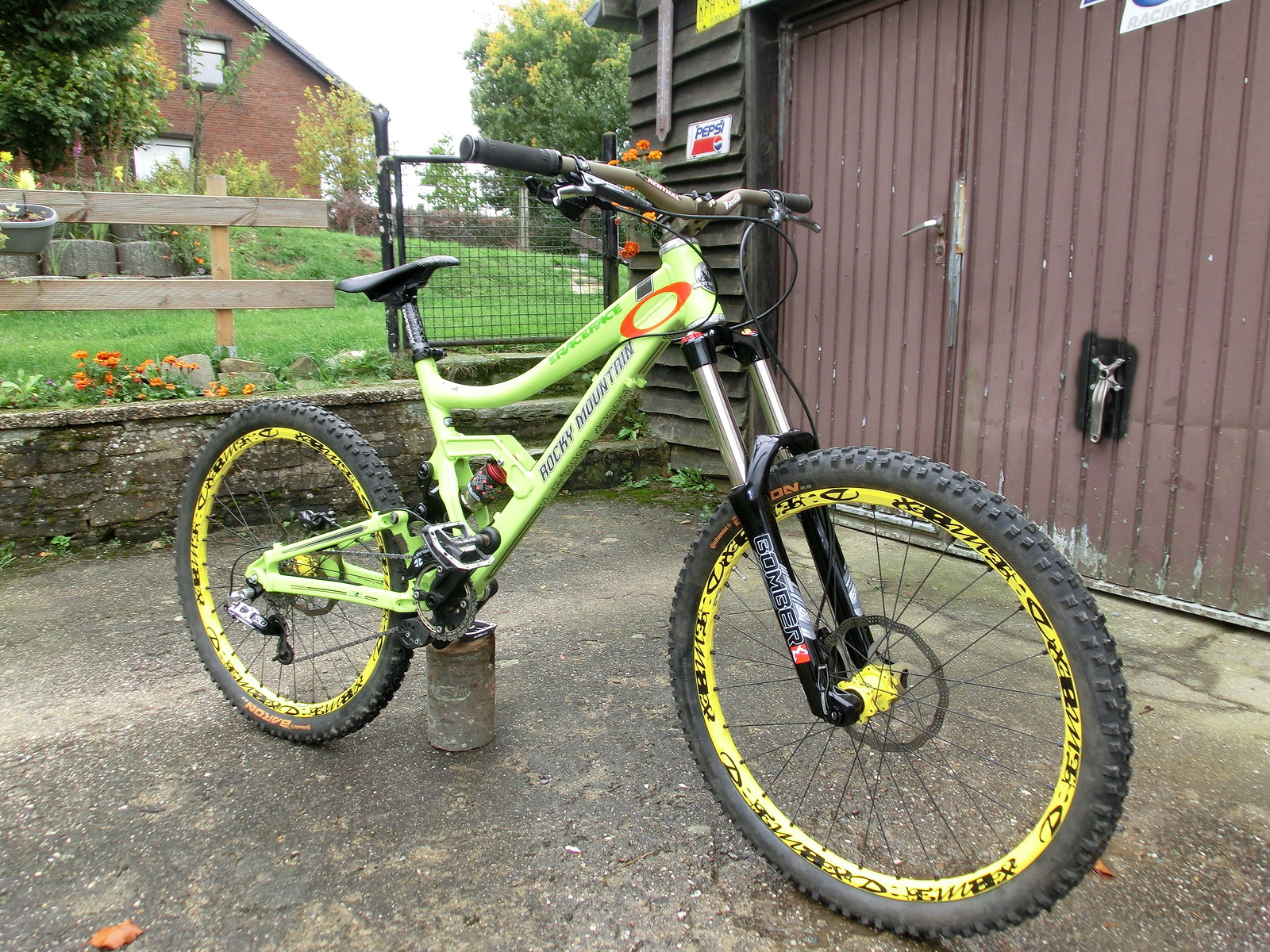 rocky mountain ss - gobo's Bike Check - Vital MTB