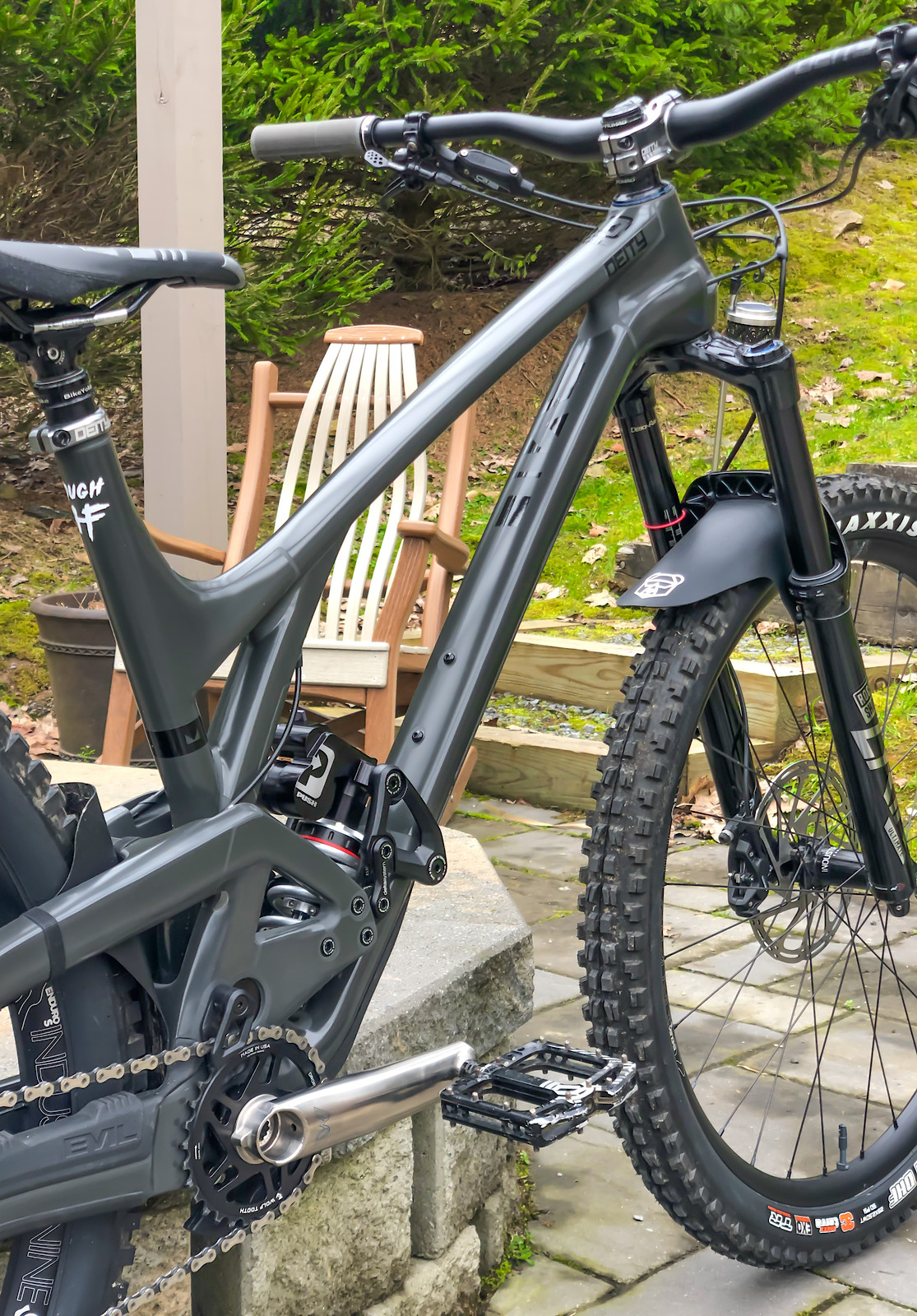 EVIL Offering V2 - jftoha's Bike Check - Vital MTB