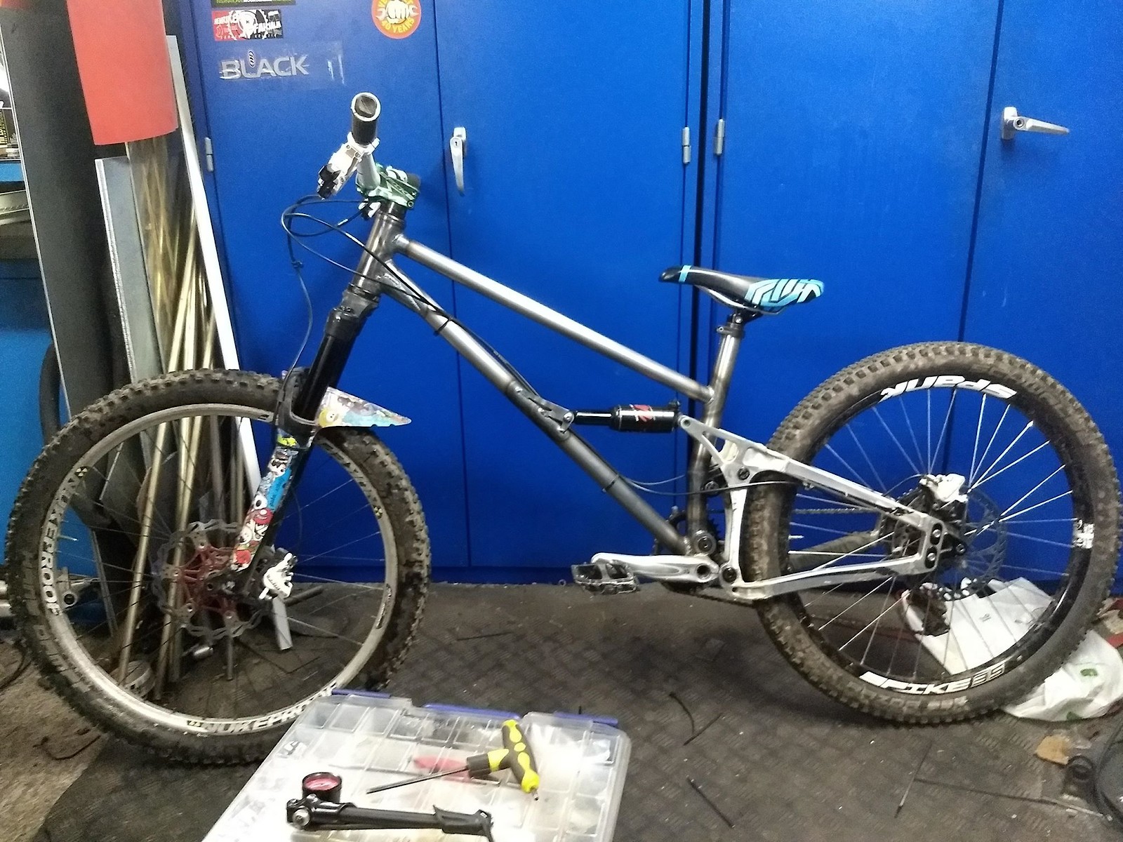 Build 1 - EST's Bike Check - Vital MTB