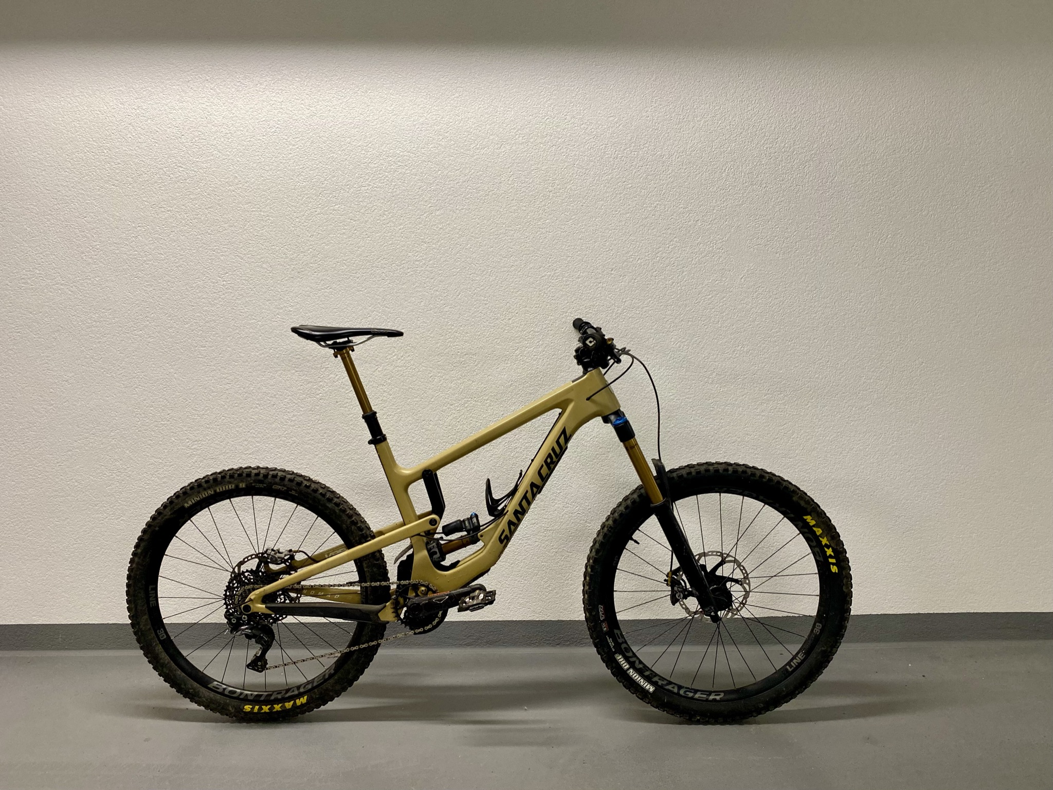Santa Cruz Nomad CC - bence9753's Bike Check - Vital MTB