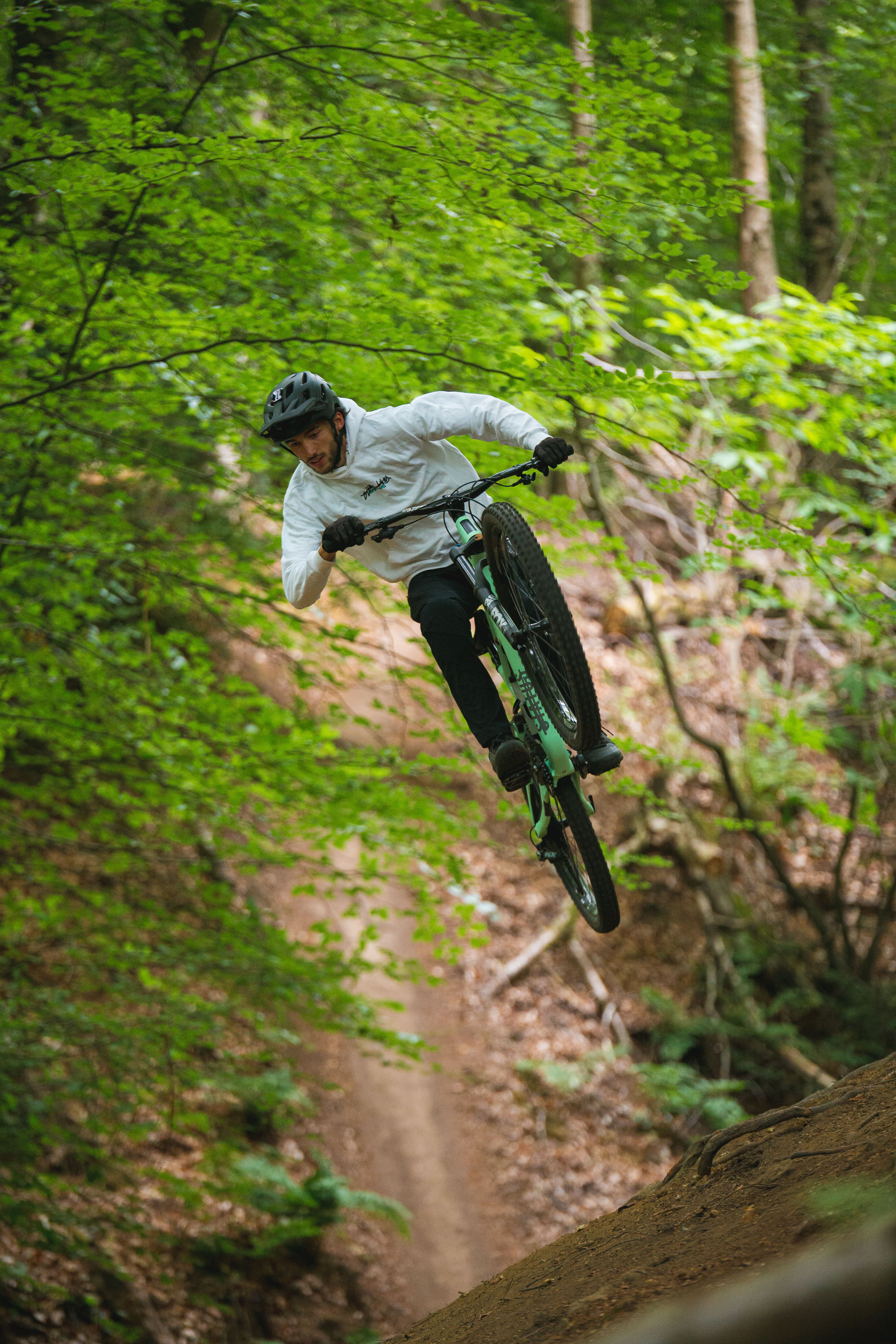 Hip jump - linask24 - Mountain Biking Pictures - Vital MTB