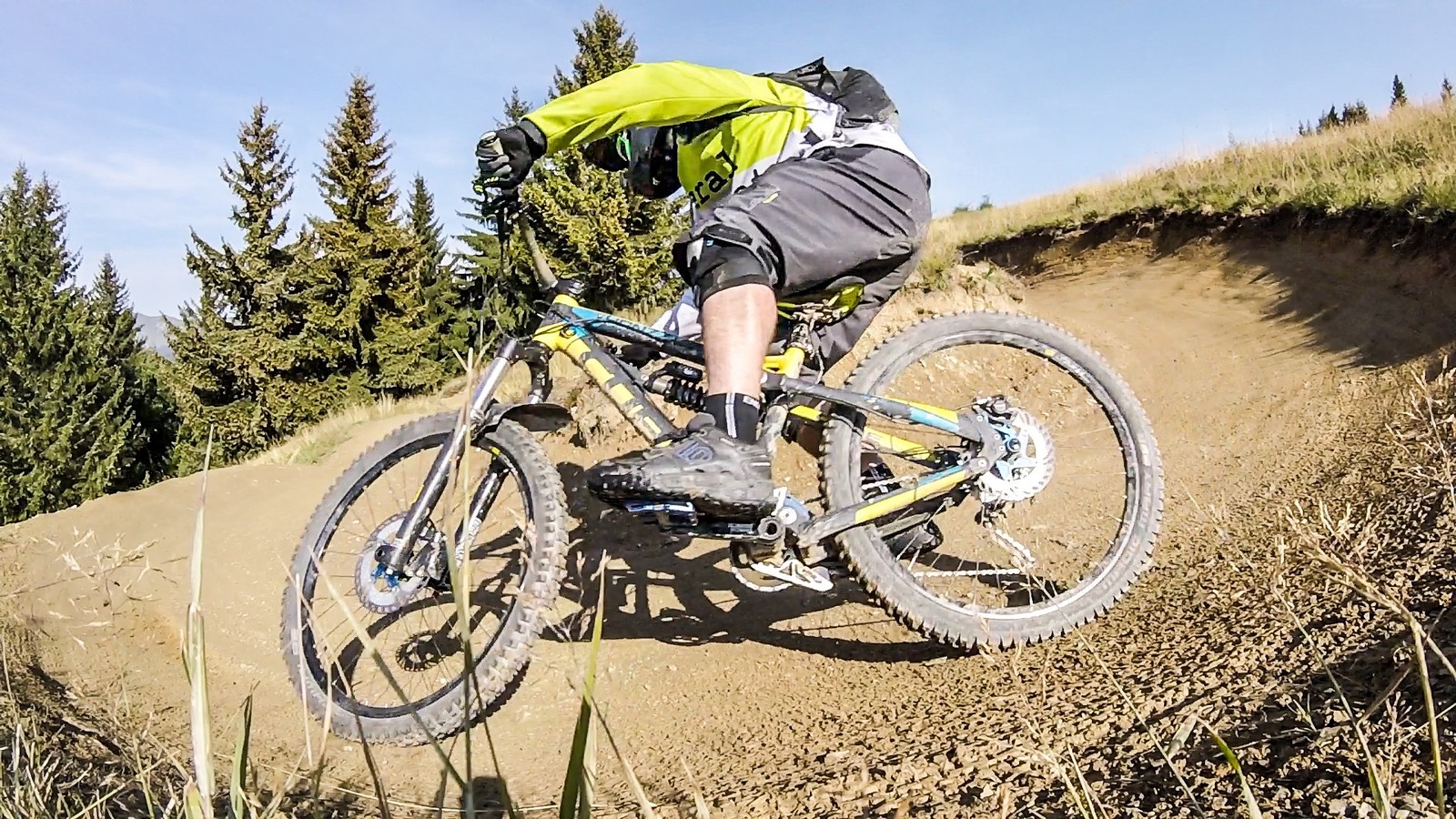 Berm, baby, berm - Feral Marmot - Mountain Biking Pictures - Vital MTB