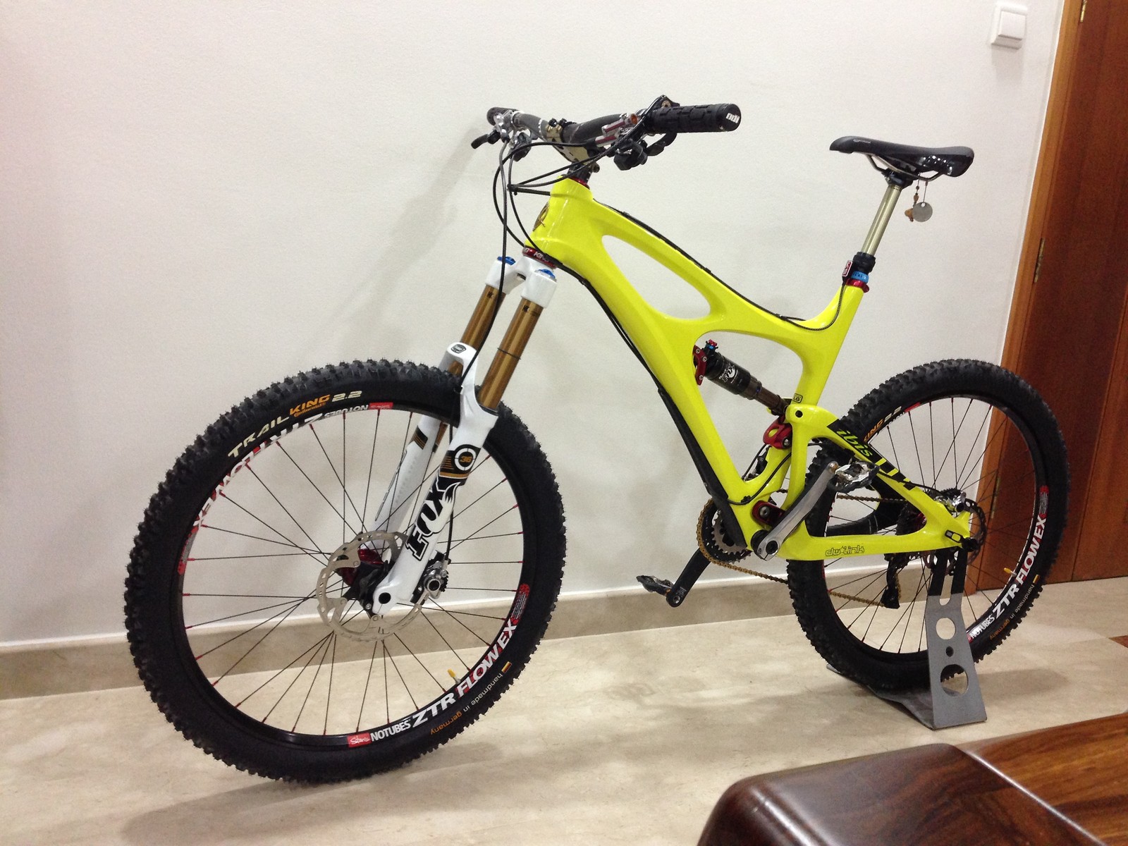 ibis Mojo HD - Hansen_Wang's Bike Check - Vital MTB