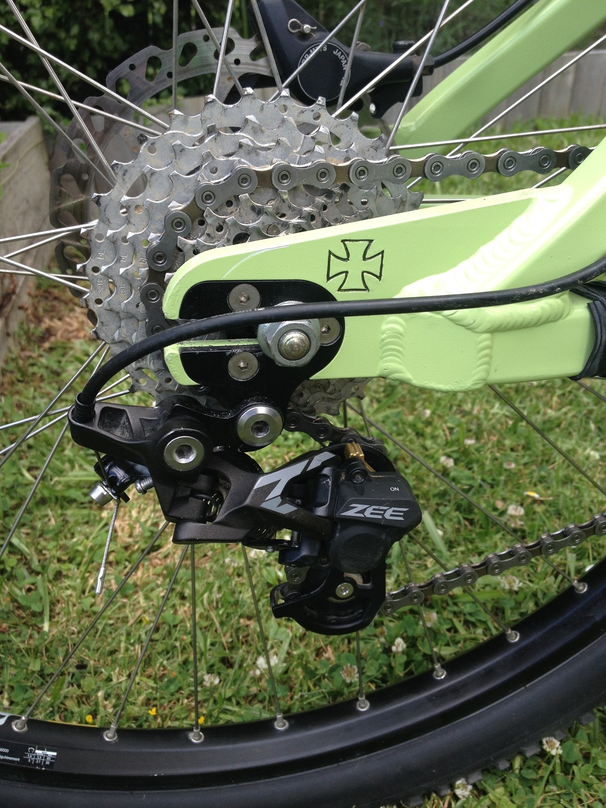 "Green Machine" - DaBomb Sputnik hack bike - Mike Ona Bike's Bike Check ...