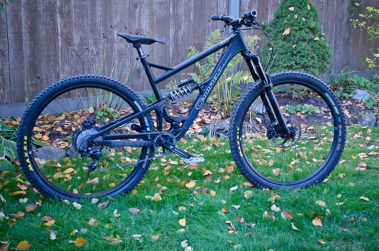 Canfield Riot - Full Coil - spazo's Bike Check - Vital MTB