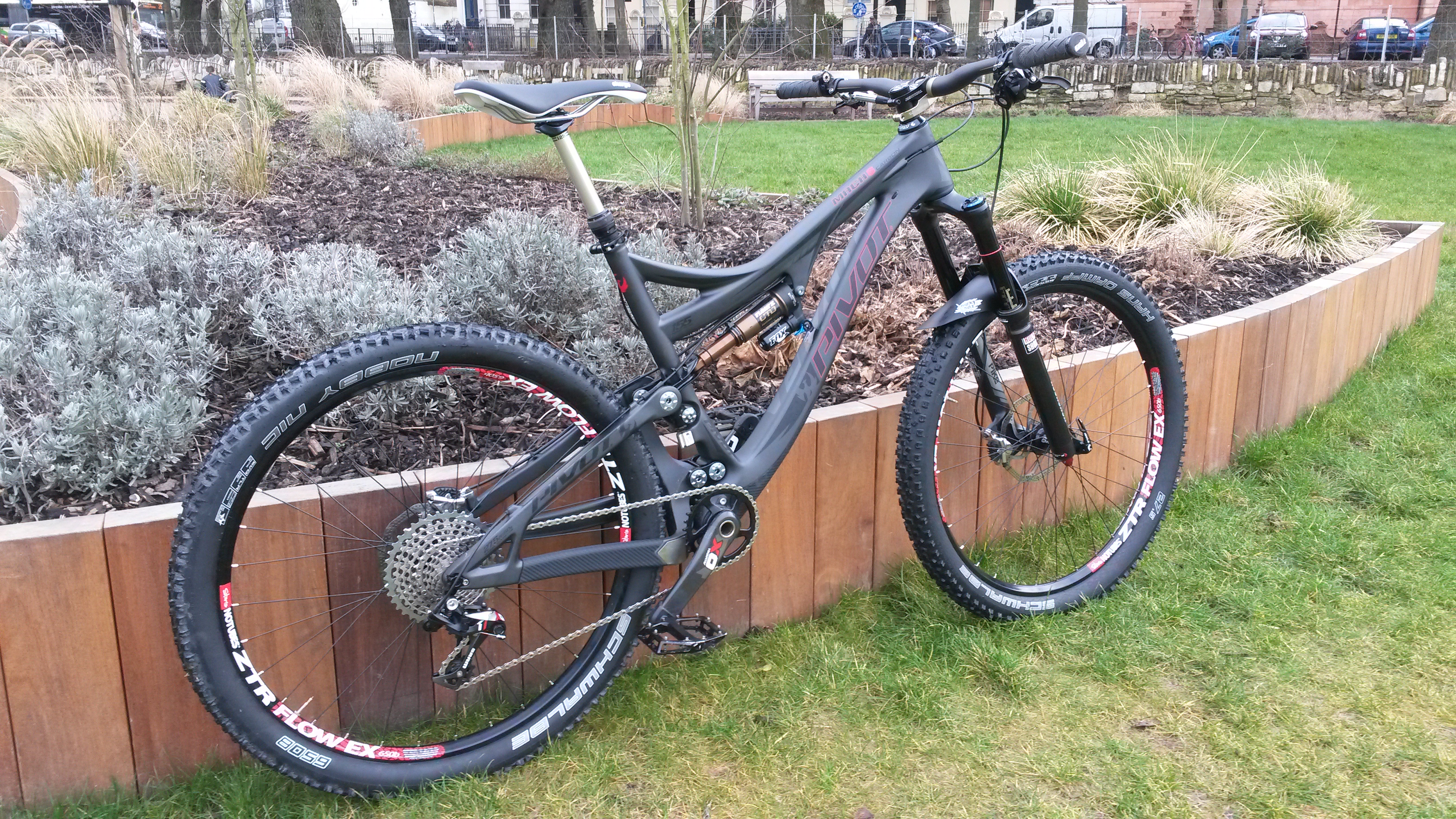 Pivot mach 6 carbon - TobyC's Bike Check - Vital MTB