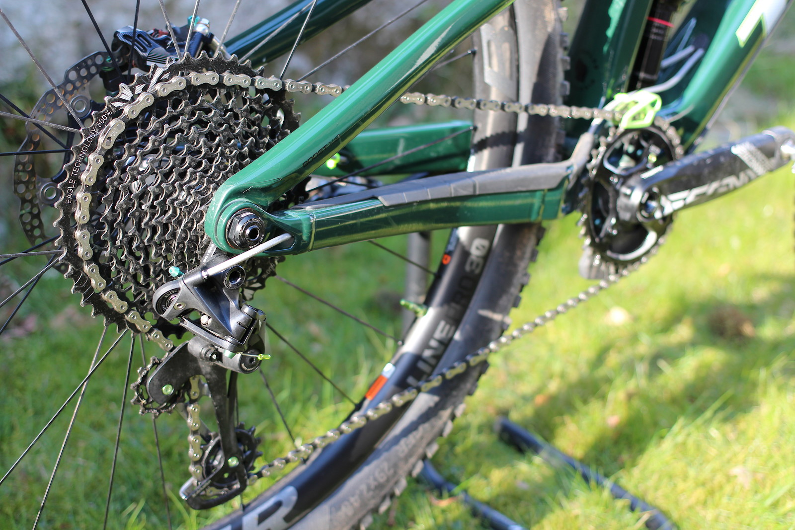 Trek Slash 9.8 - Sideburns's Bike Check - Vital MTB