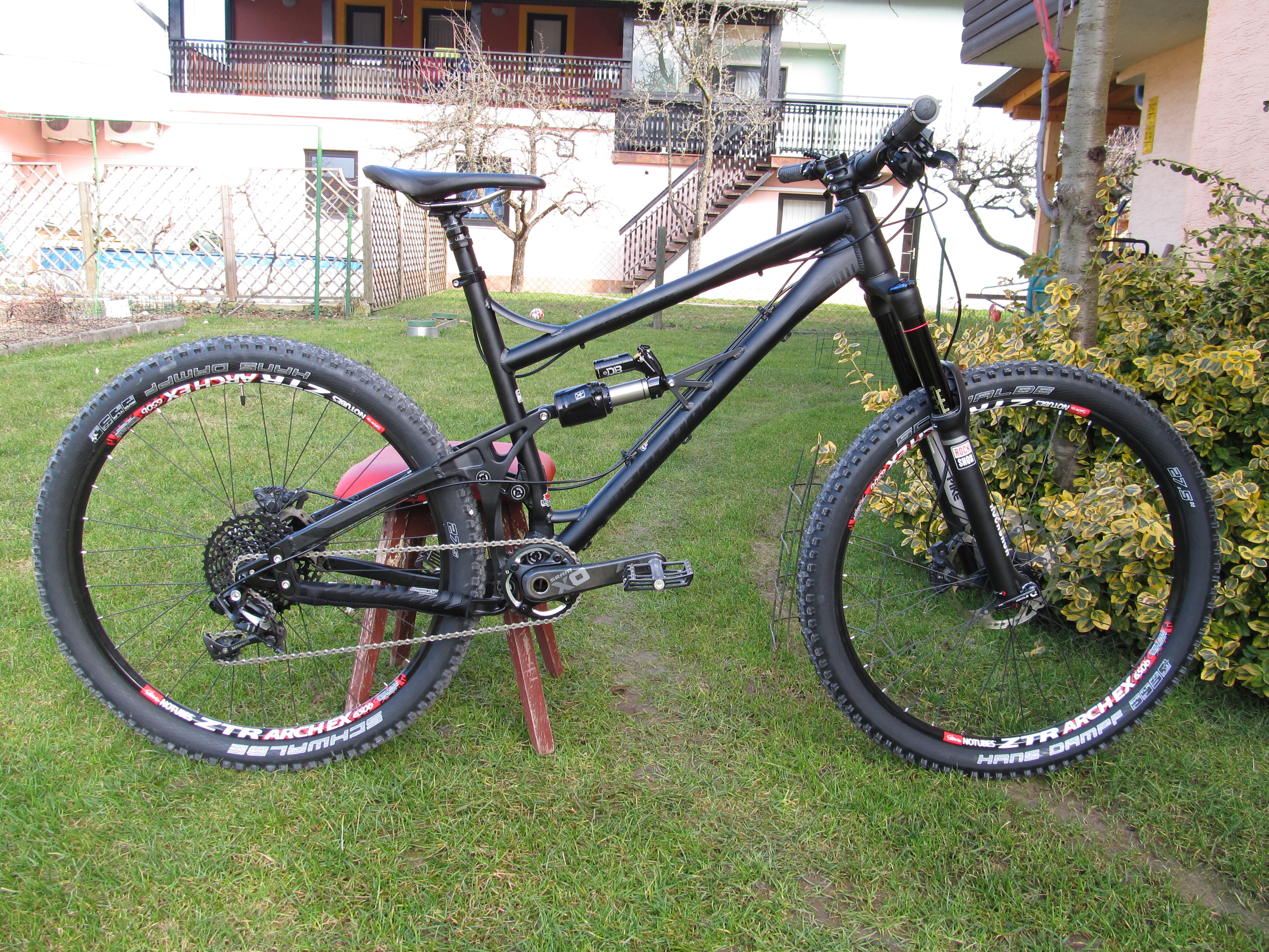 Banshee Spitfire V2 - Kinserk's Bike Check - Vital MTB