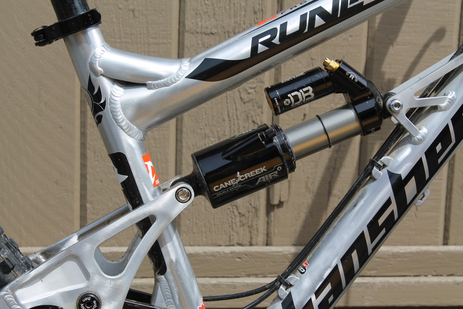 Mini DH Banshee Rune V2 - Kylehutch's Bike Check - Vital MTB