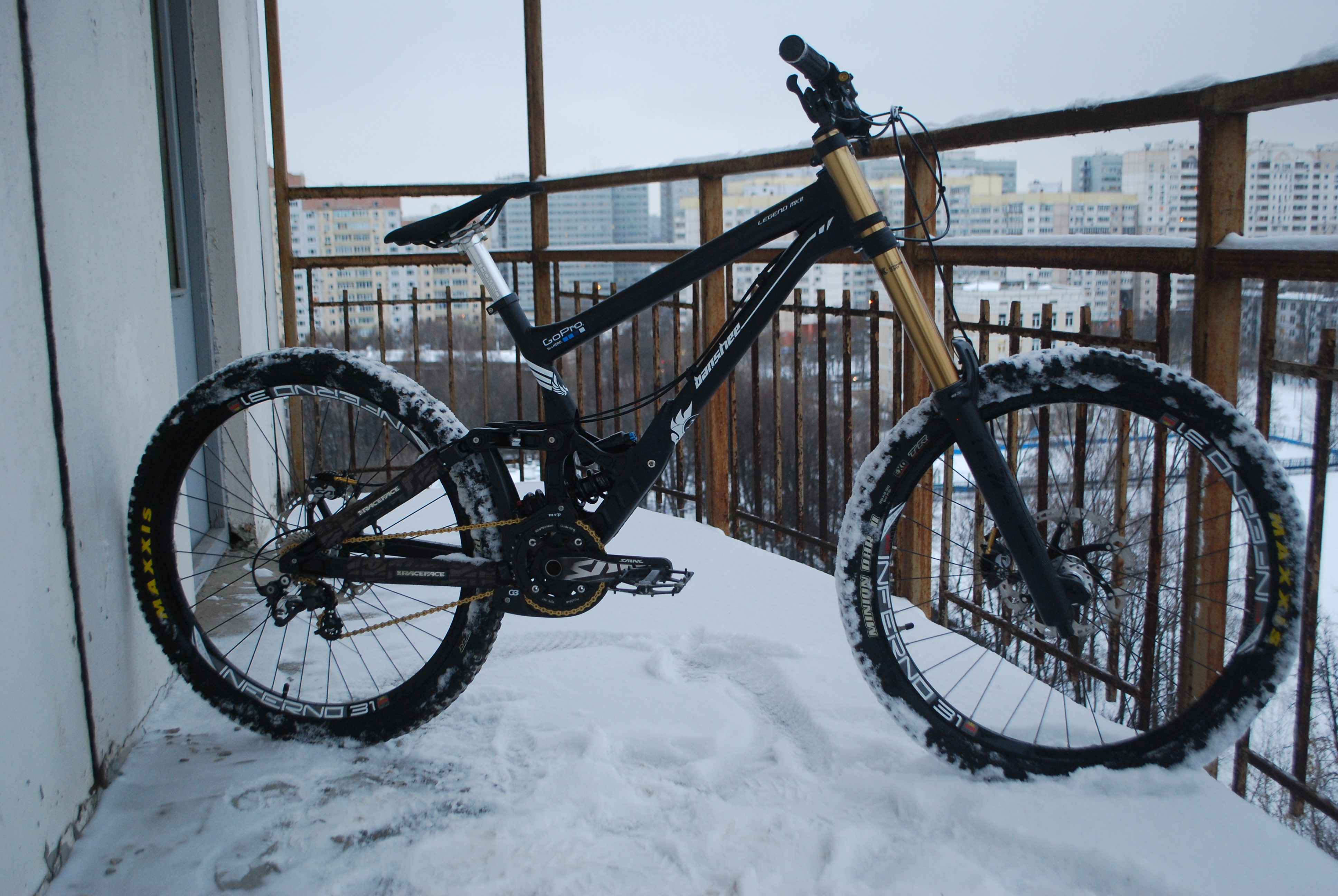 Banshee Legend MkII - point_Zer0's Bike Check - Vital MTB