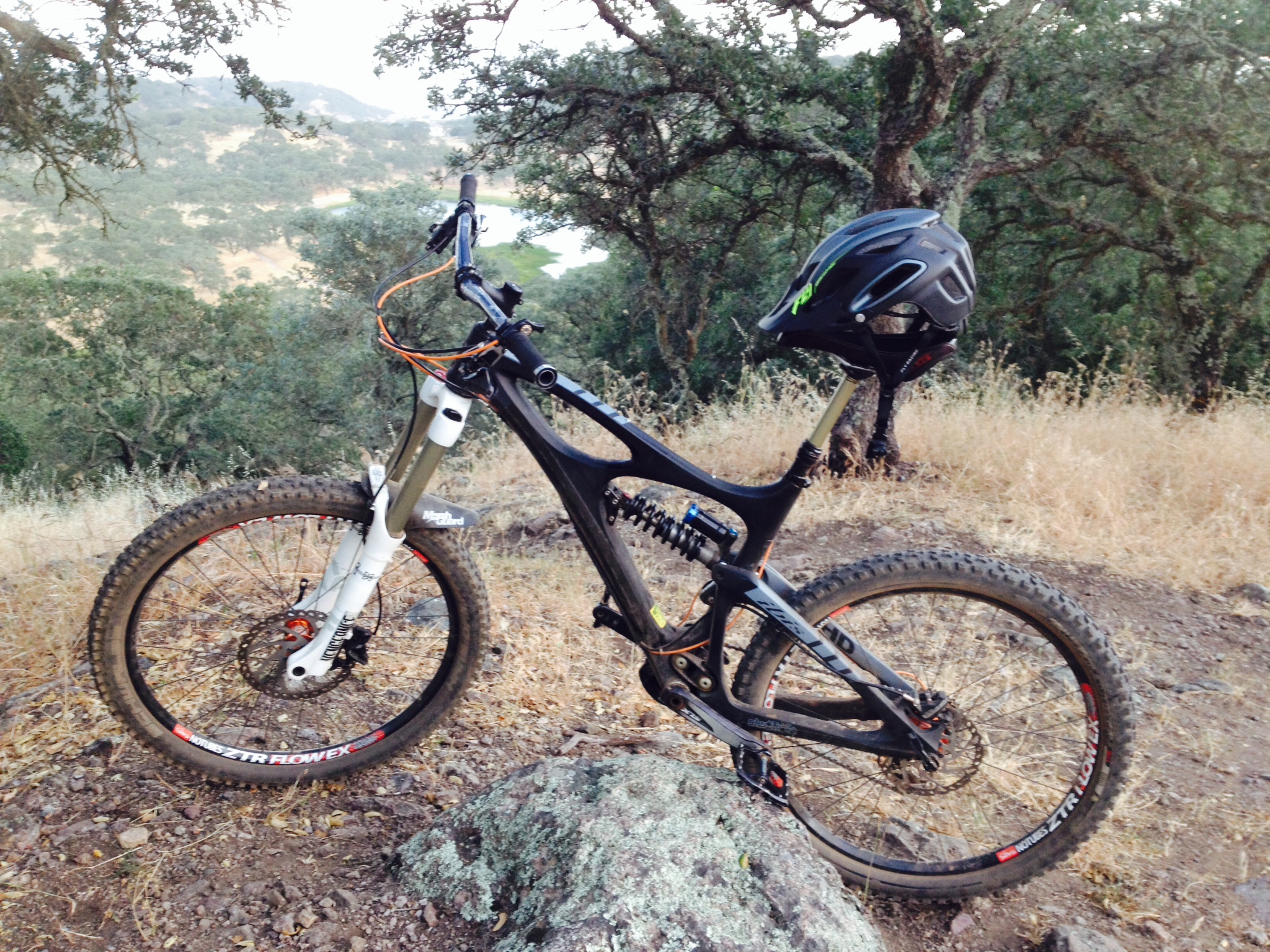 Ibis Mojo HD - fueledbyAlex's Bike Check - Vital MTB