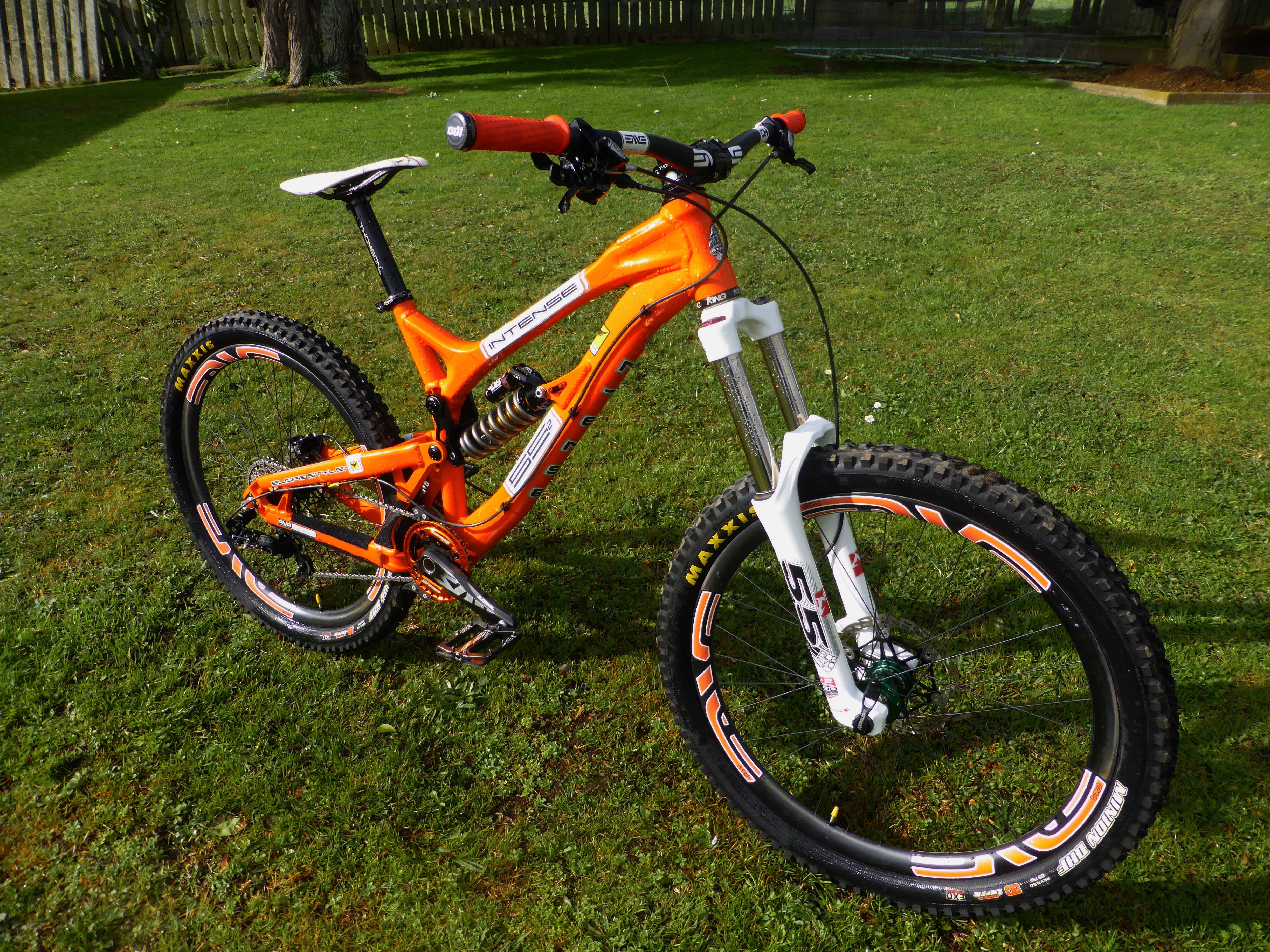 Intense SS2 - Orange is the SuperFruit! - ThatBikeGuy's Bike Check ...