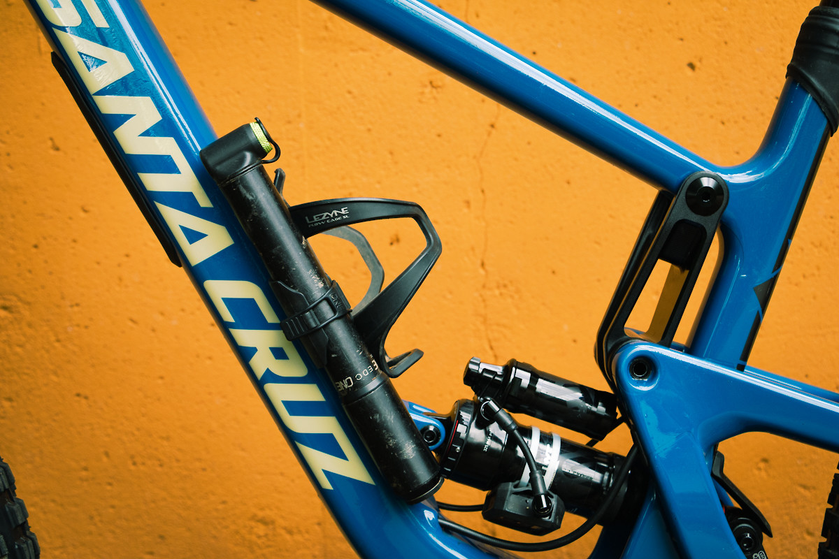 Santa Cruz Hightower V2 - The Blue Devil - ARonBurgundy's Bike Check ...