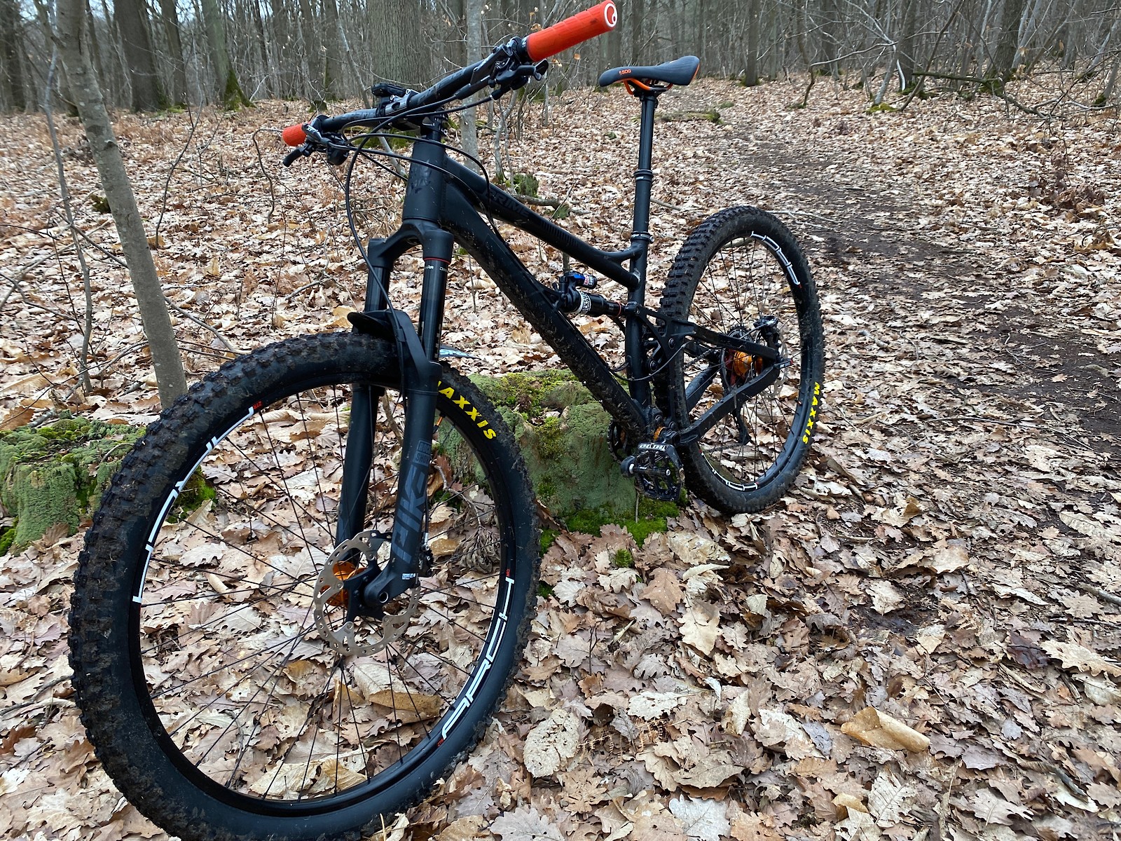 Banshee Prime V2 2019 - alexR's Bike Check - Vital MTB