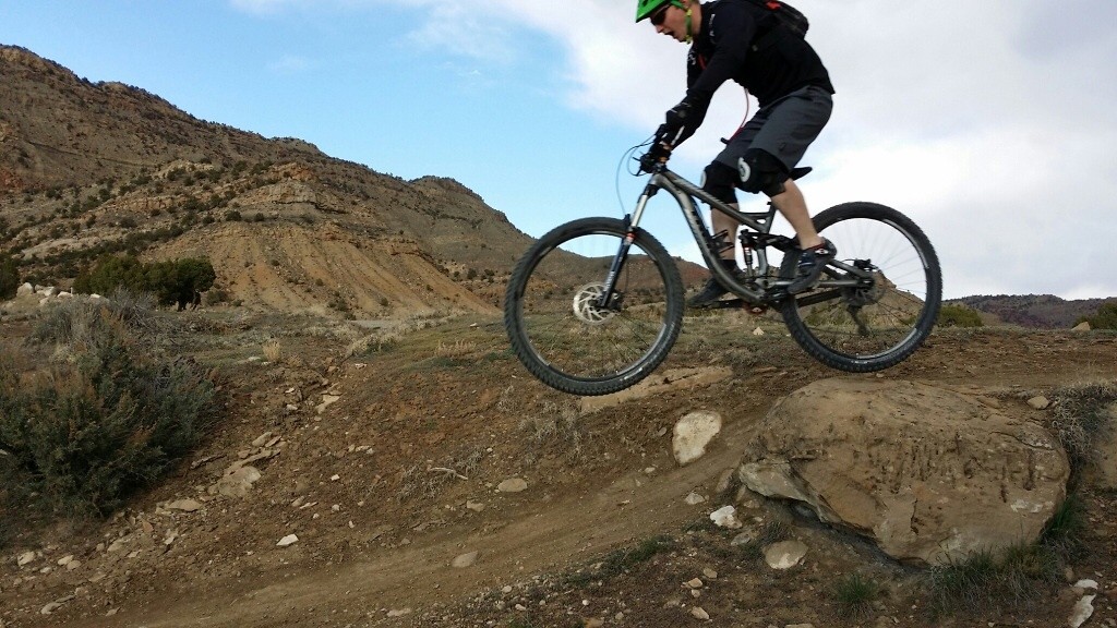 Joes ridge rock drop - teethandnails - Mountain Biking Pictures - Vital MTB