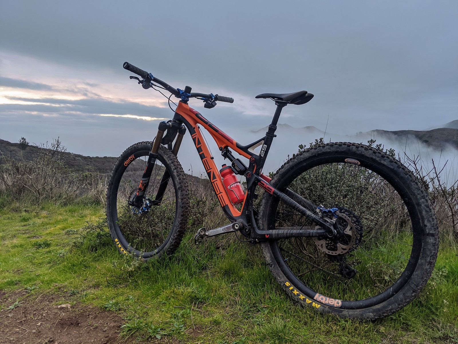 Intense Carbine 29-1 Refresh 2.0 - coyoterun's Bike Check - Vital MTB