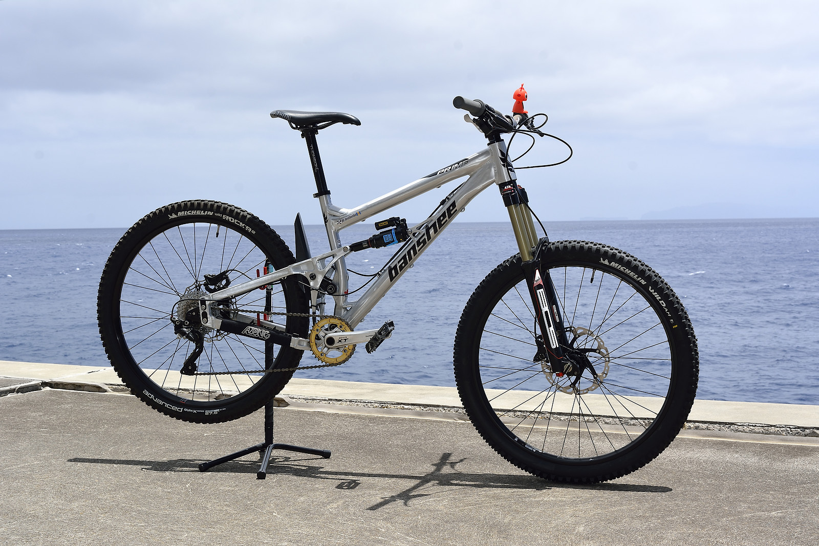 Banshee Prime custom build - MS22's Bike Check - Vital MTB