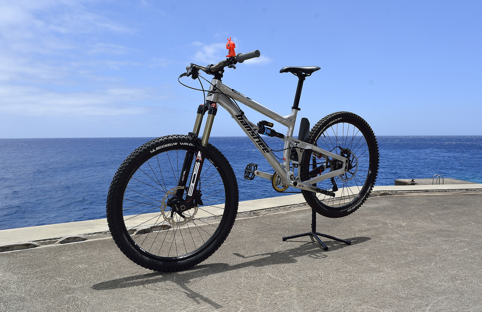 Banshee Prime custom build - MS22's Bike Check - Vital MTB