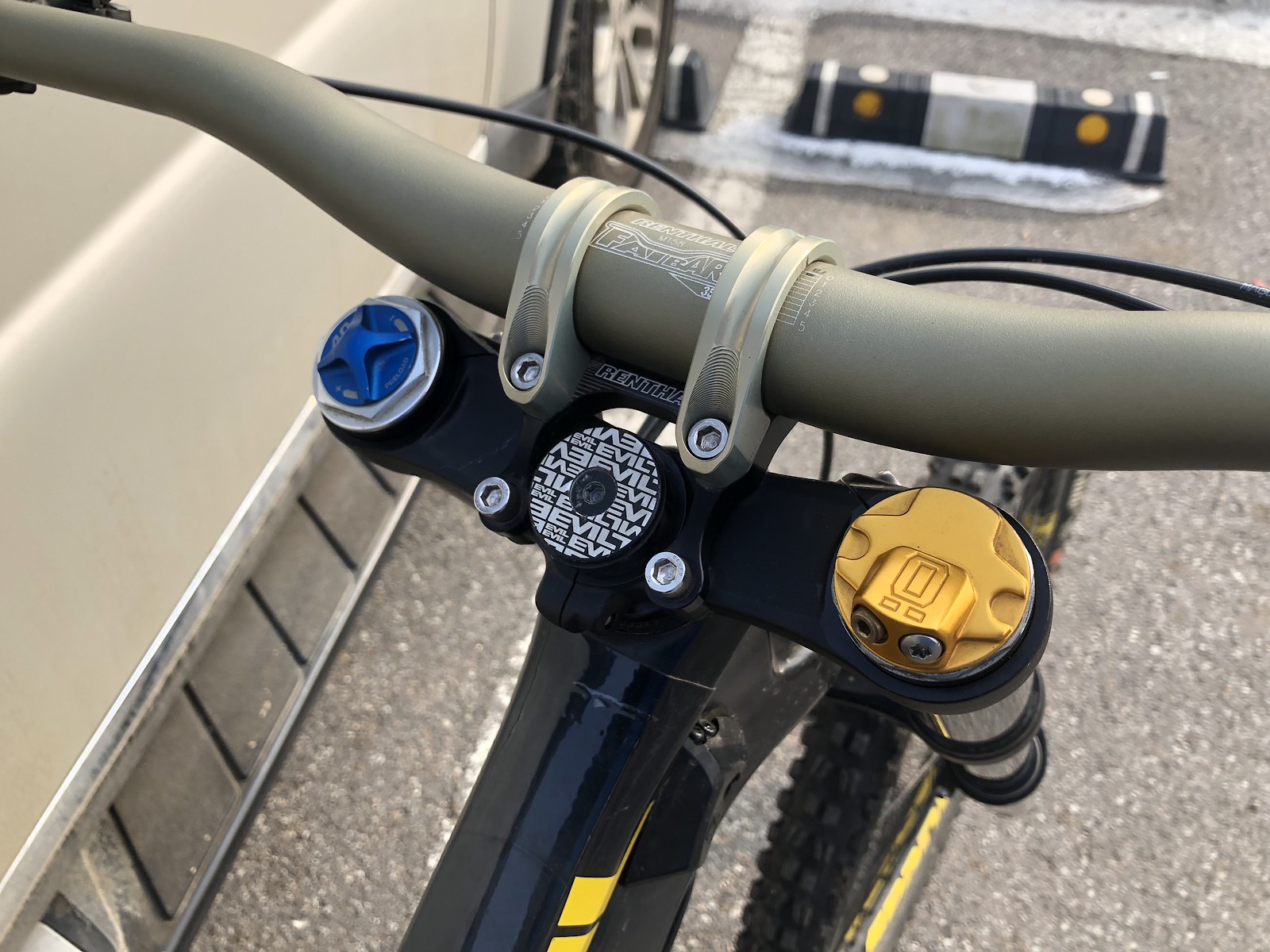 2014 Evil Undead with Ohlins. - Beta's Bike Check - Vital MTB