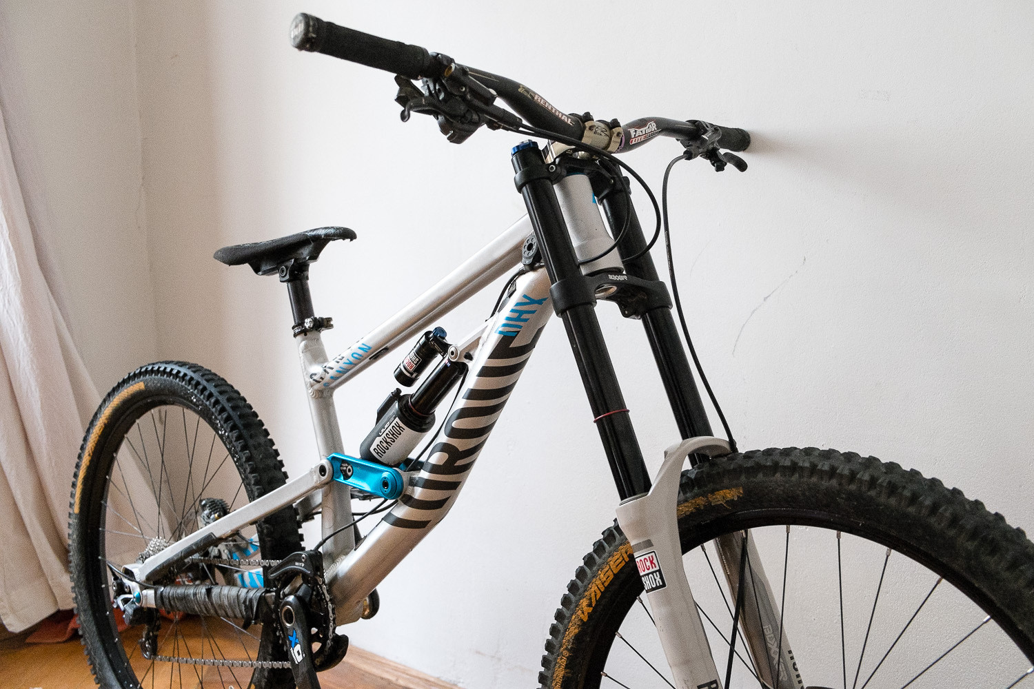 No frills, lightweight - Canyon Torque DHX '14 - Serge-W's Bike Check ...