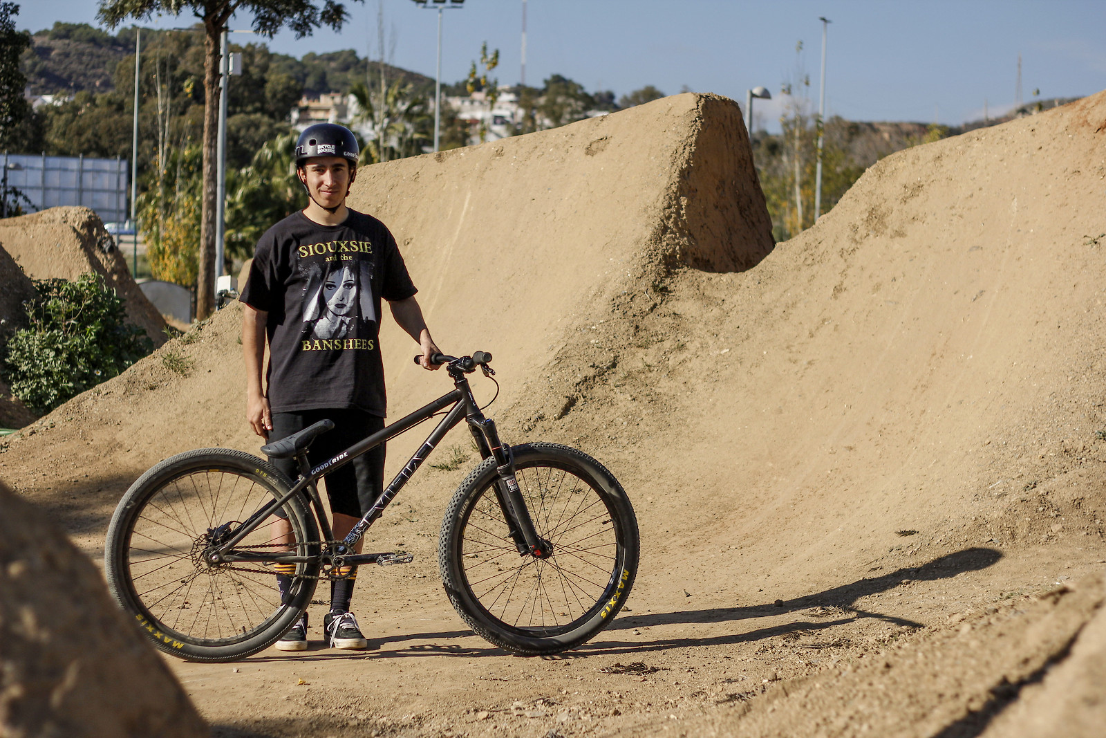 Lucas Recasens Evil Faction 2 - lucasreca's Bike Check - Vital MTB