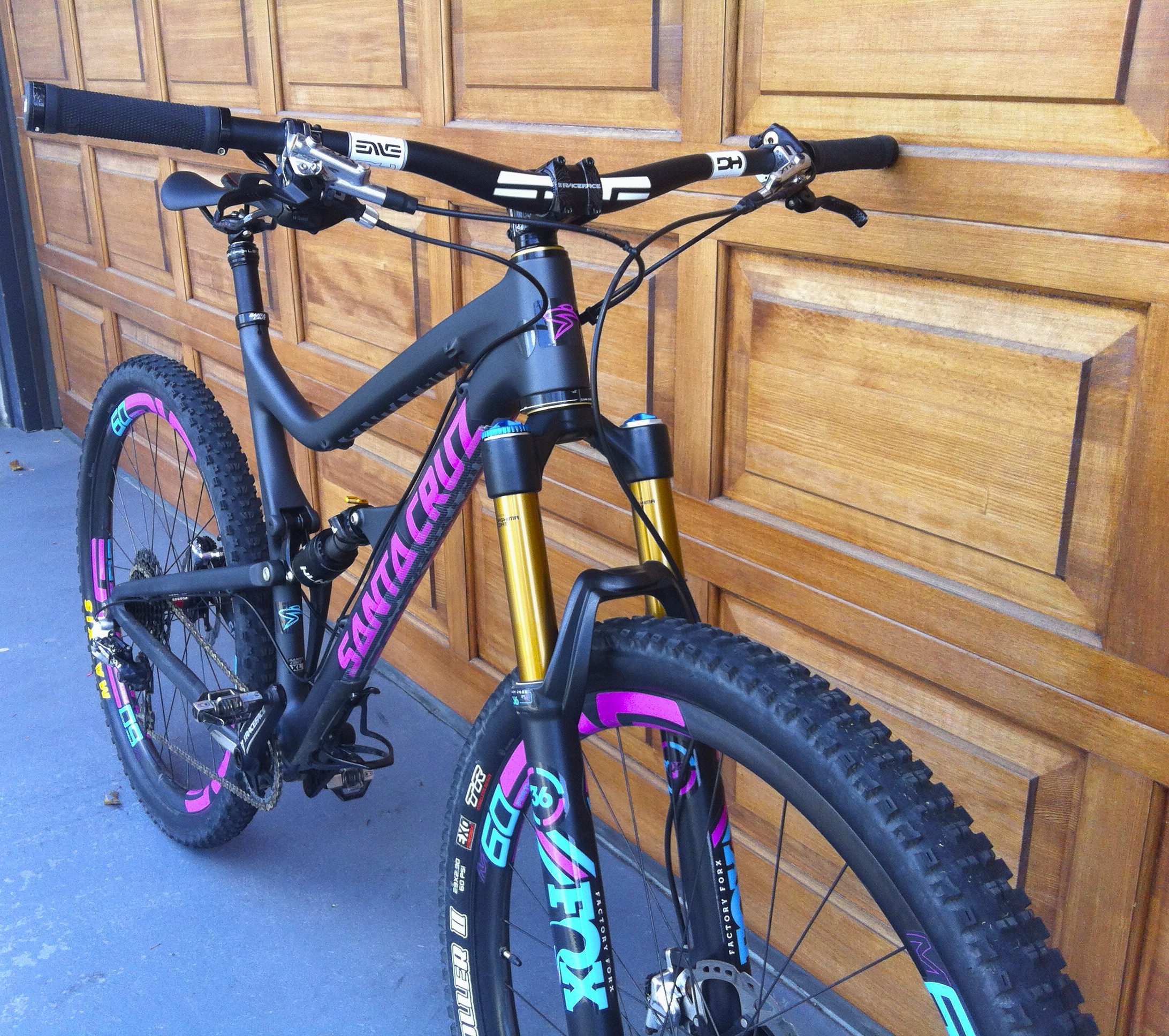 Custom Santa Cruz Tallboy - Troydon_Murison's Bike Check - Vital MTB
