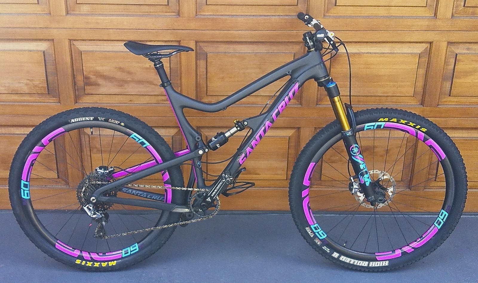 Custom Santa Cruz Tallboy - Troydon_Murison's Bike Check - Vital MTB