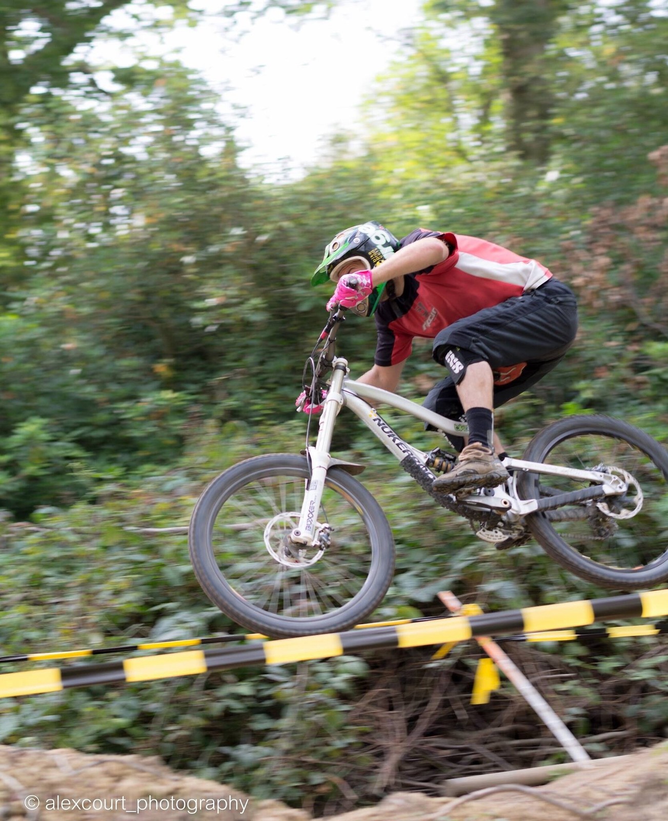 Small Double - AC_P - Mountain Biking Pictures - Vital MTB