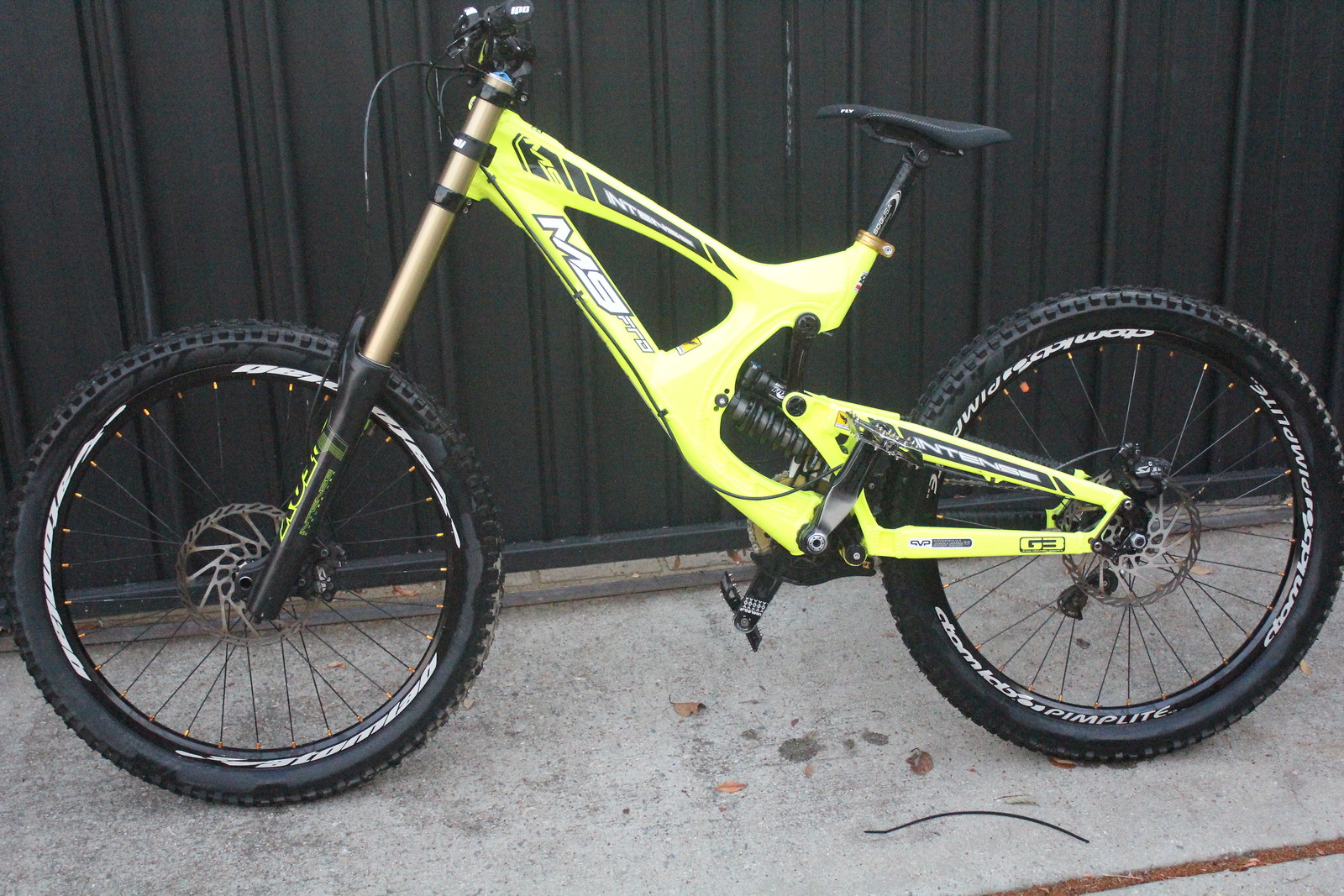 Intense M9 - 2012 - eddylong's Bike Check - Vital MTB