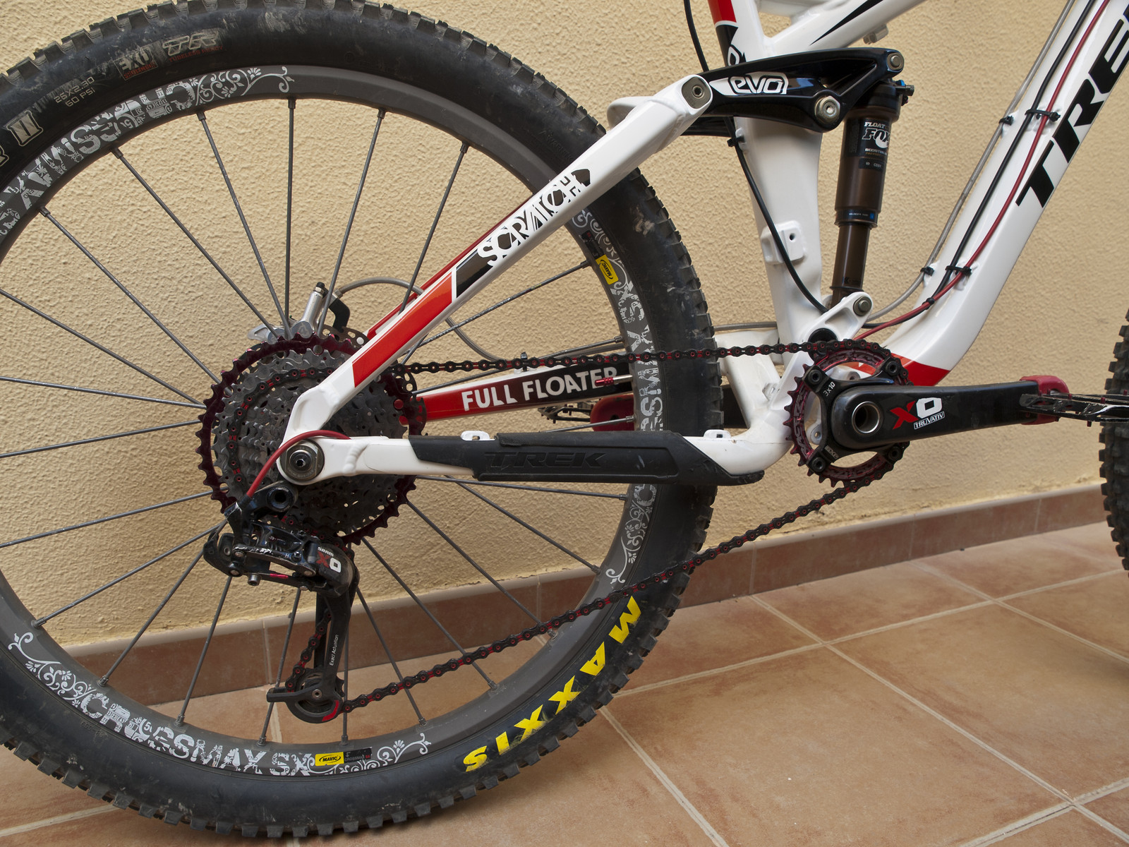 Trek Scratch Custom - Juanvi Muñoz's Bike Check - Vital MTB