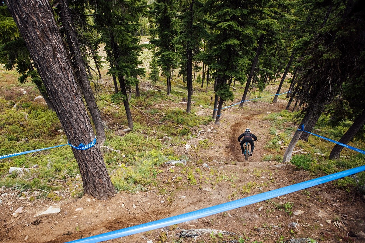 Steep, steep, off camber - Zuestman - Mountain Biking Pictures - Vital MTB