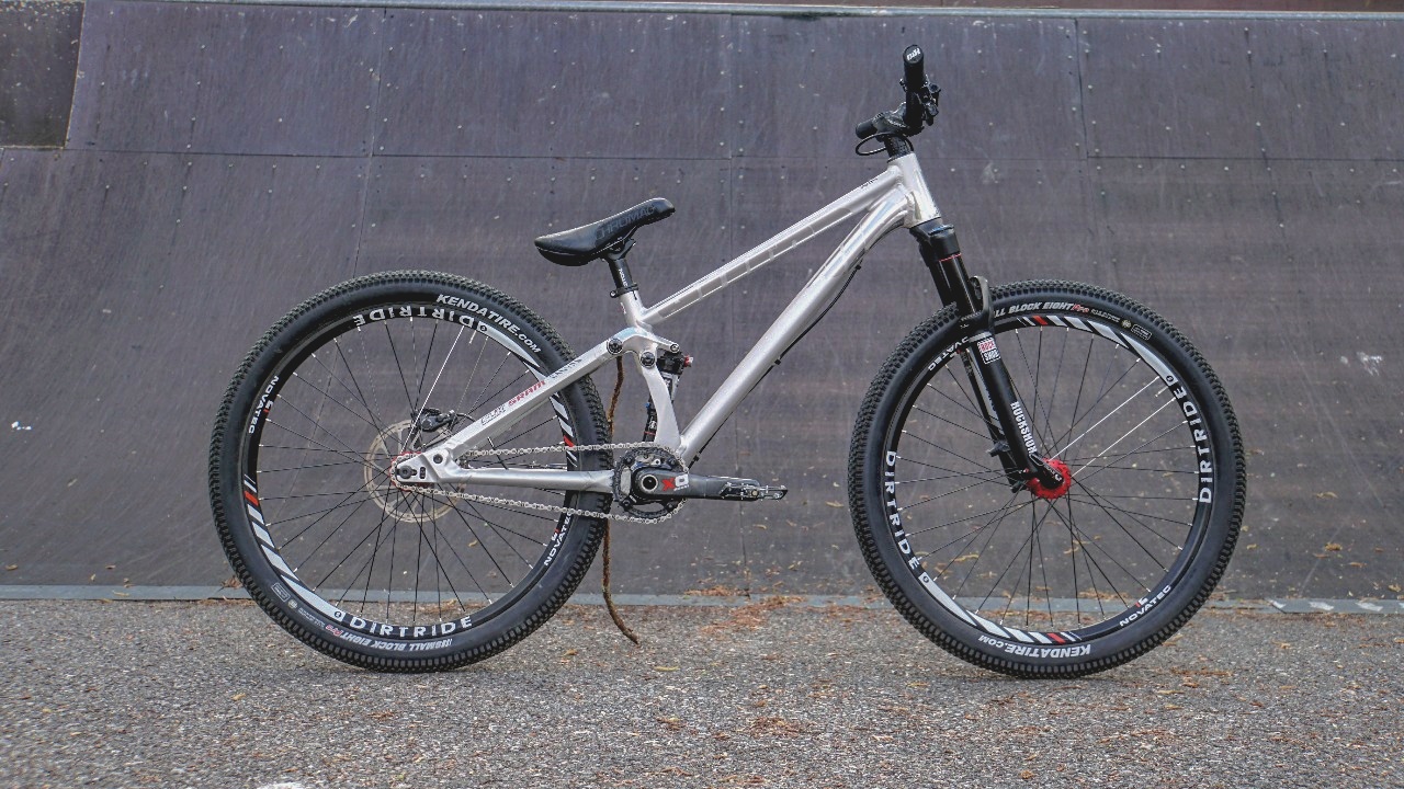 Canyon Stitched 720 - bavariandude's Bike Check - Vital MTB