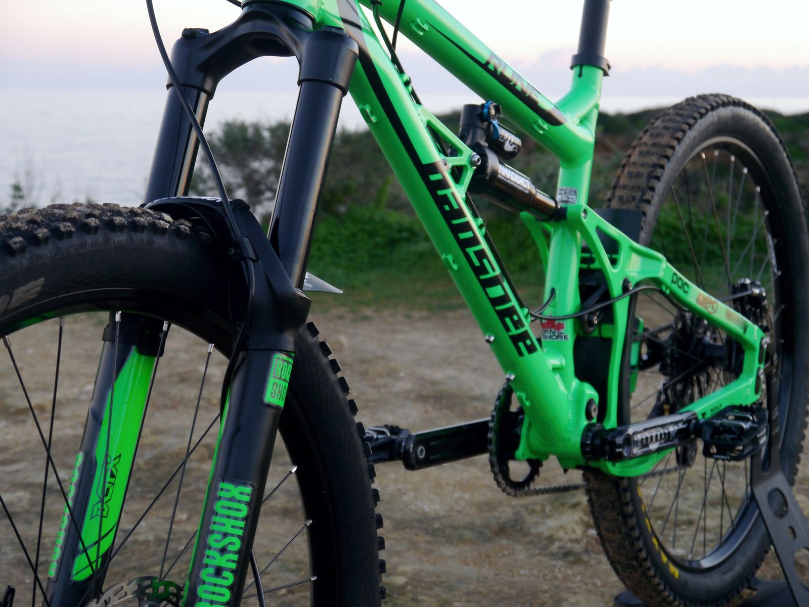 Banshee Rune V2 2014 - AMAddict Edition - nunonobrega's Bike Check ...