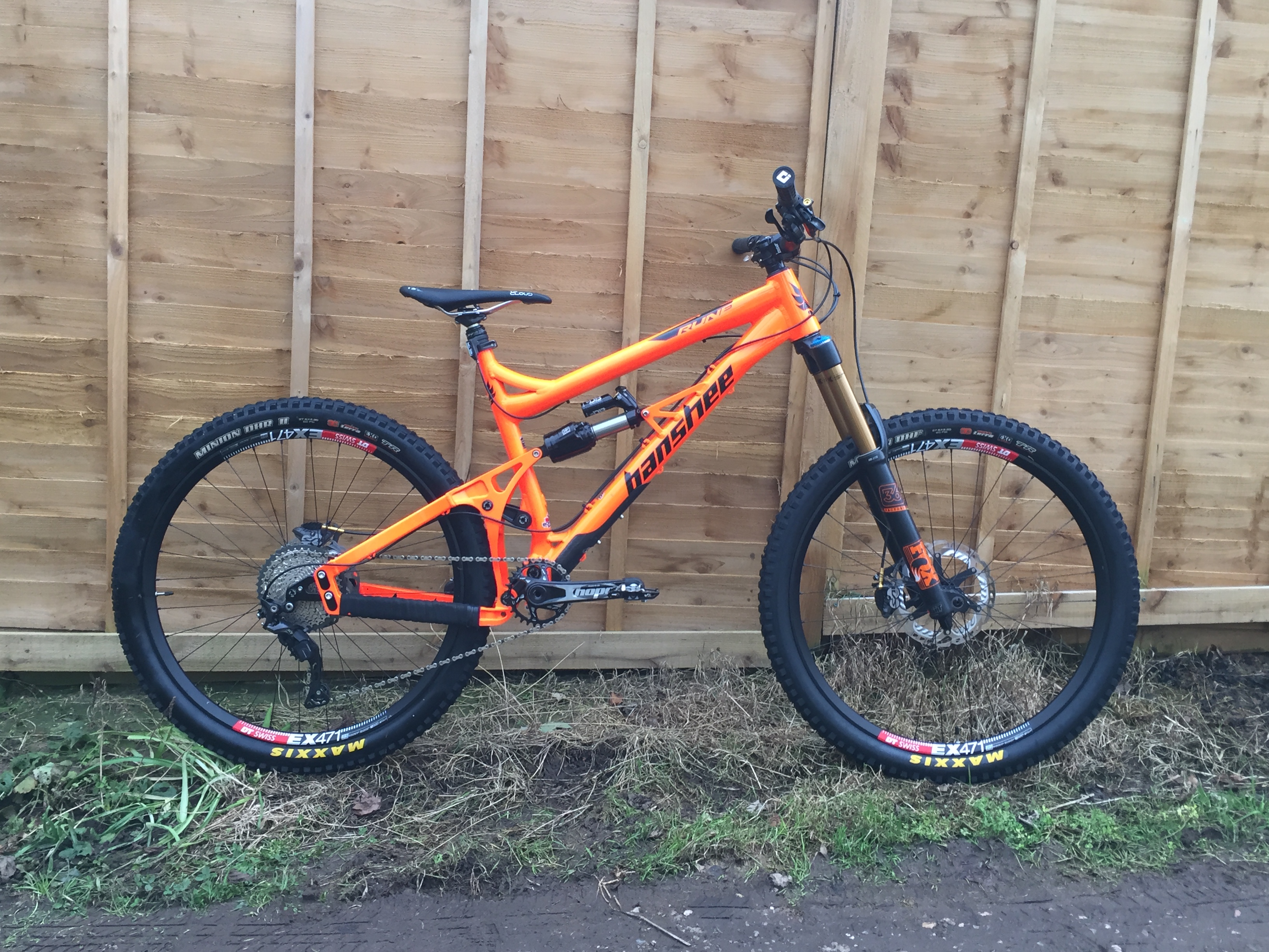 Banshee Rune V2 - nealy578's Bike Check - Vital MTB