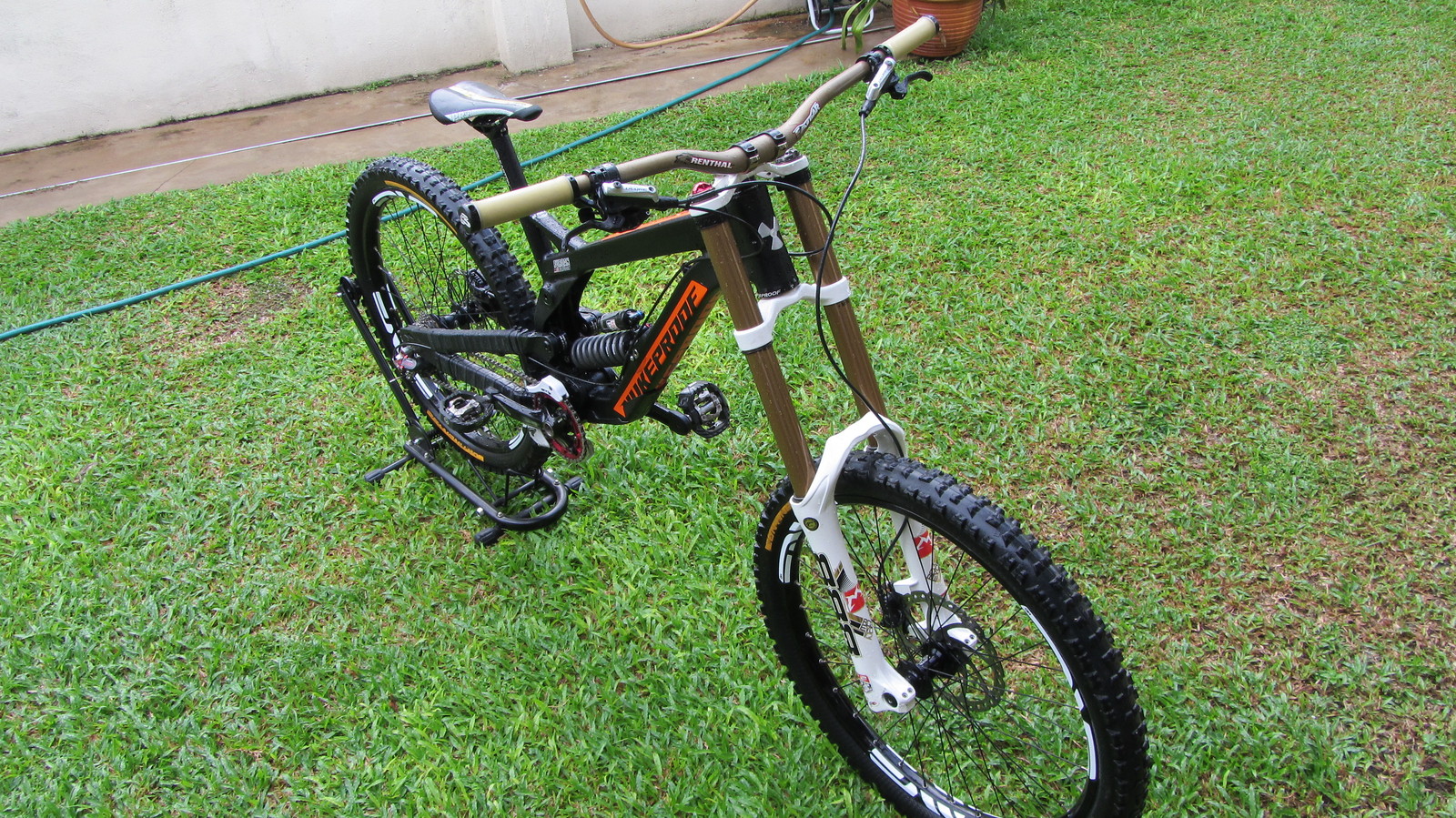 Nukeproof Pulse 2015 - Furqan Tajudin's Bike Check - Vital MTB