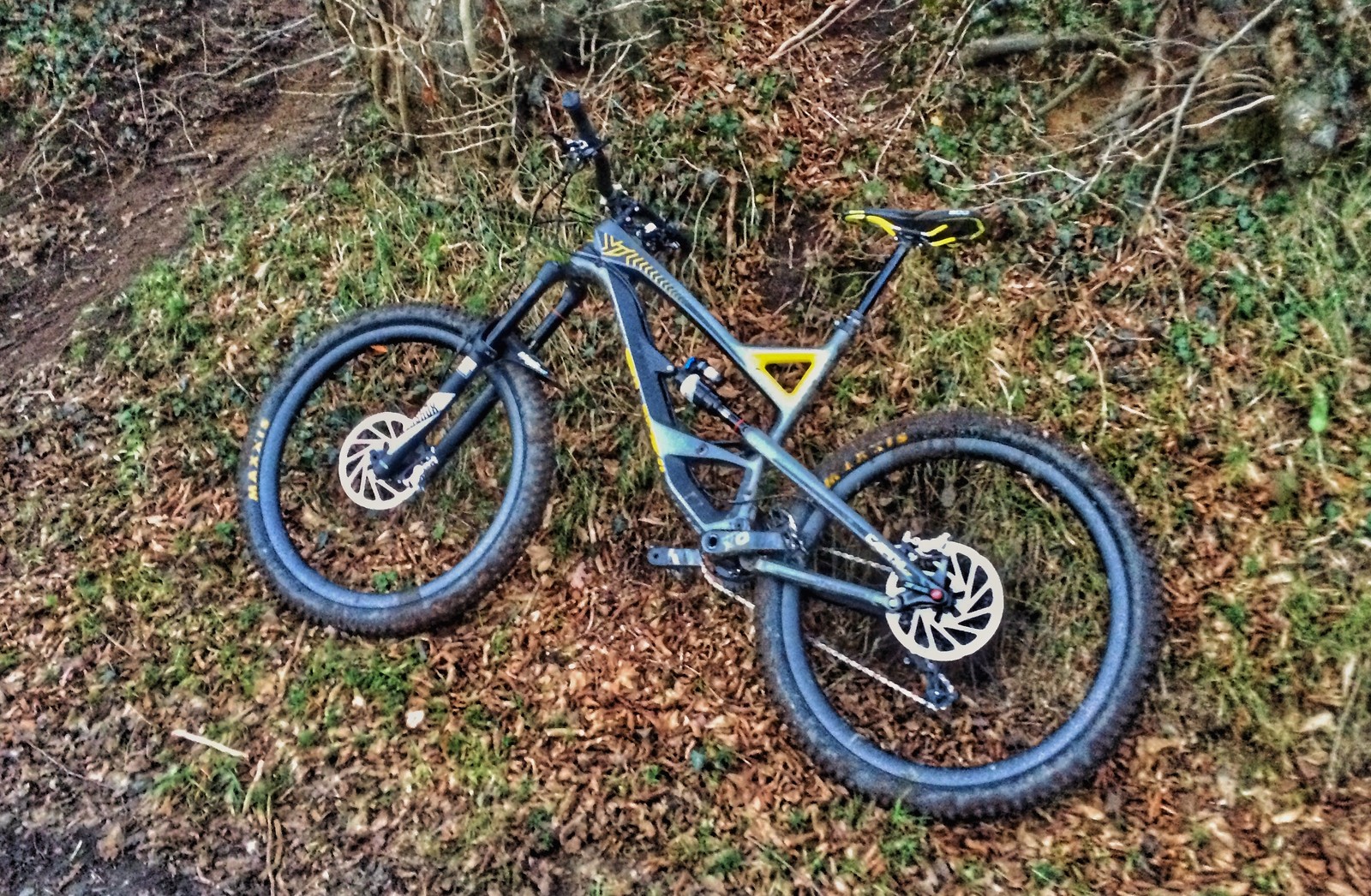 Phil's YT Capra - Philledan's Bike Check - Vital MTB