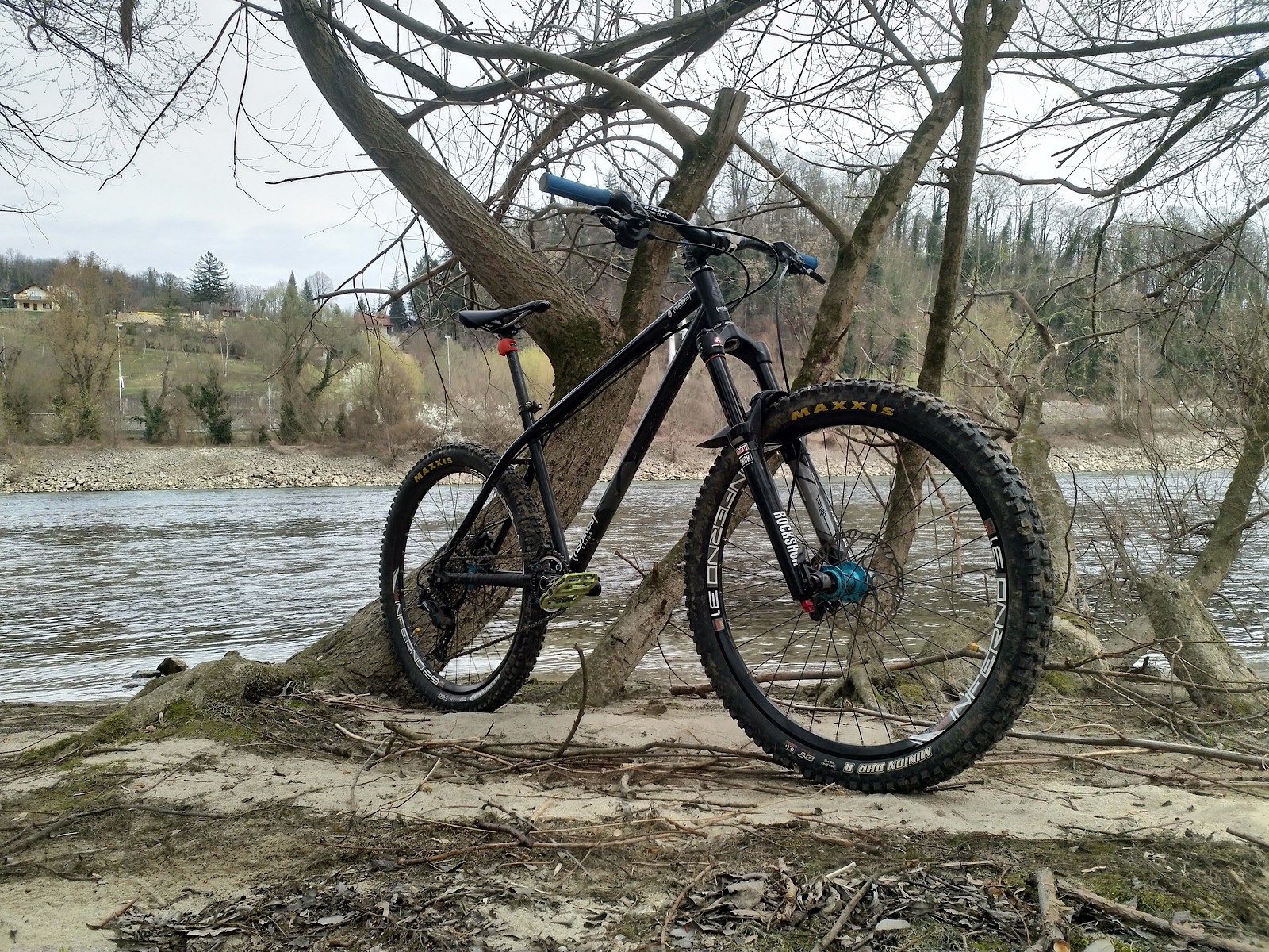 NS Surge - Dark Horse - PreBrzzi's Bike Check - Vital MTB