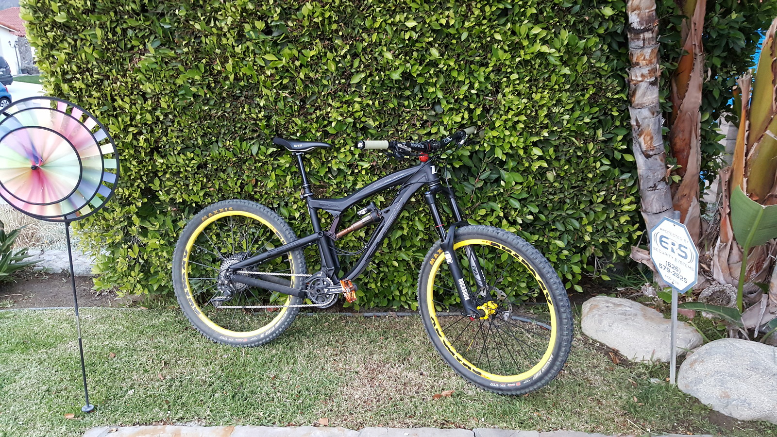 Foes FXR 275 - Ninjaboym5's Bike Check - Vital MTB