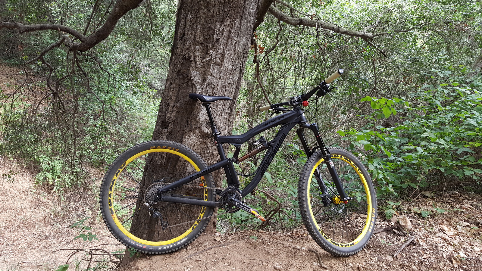 Foes FXR 275 - Ninjaboym5's Bike Check - Vital MTB