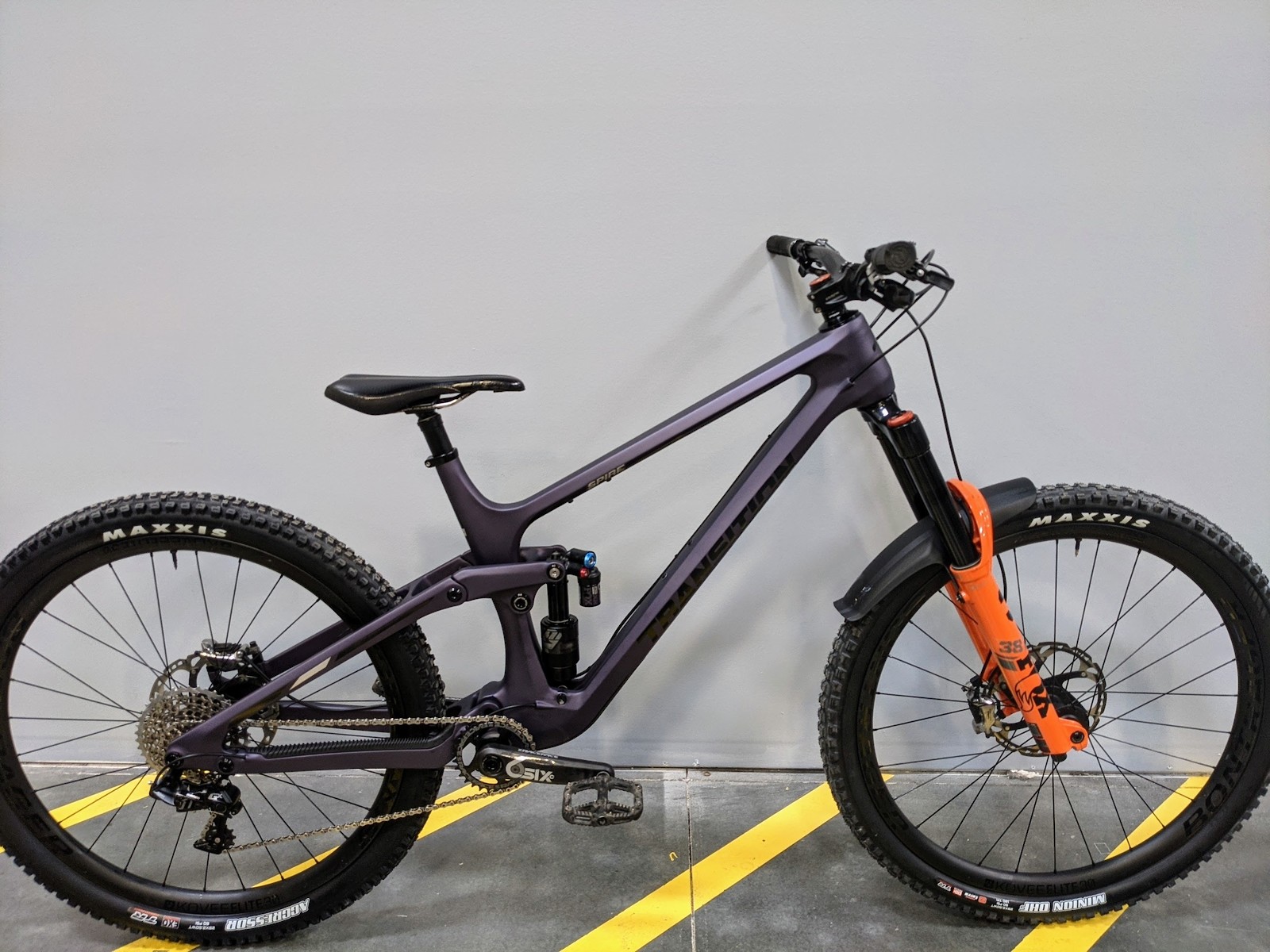 Transition Spire (Huck)leberry - BigNubbs's Bike Check - Vital MTB