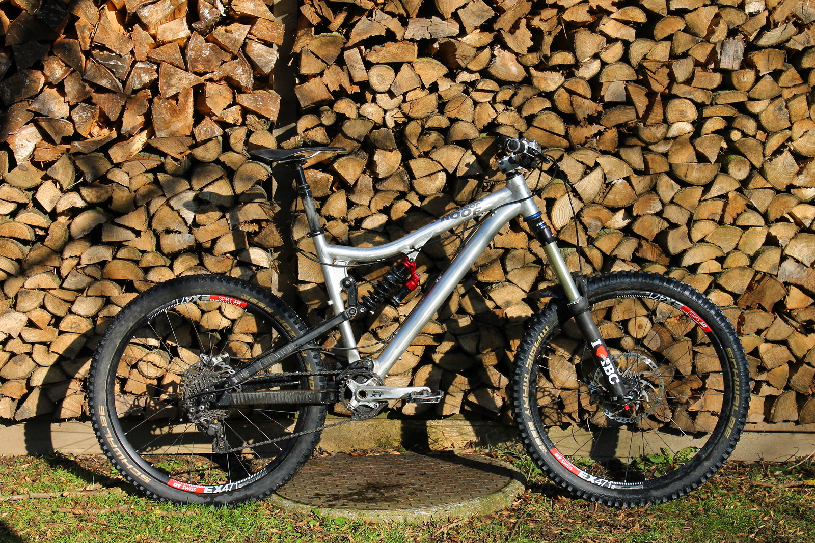 Nukeproof mega - tiwe94's Bike Check - Vital MTB