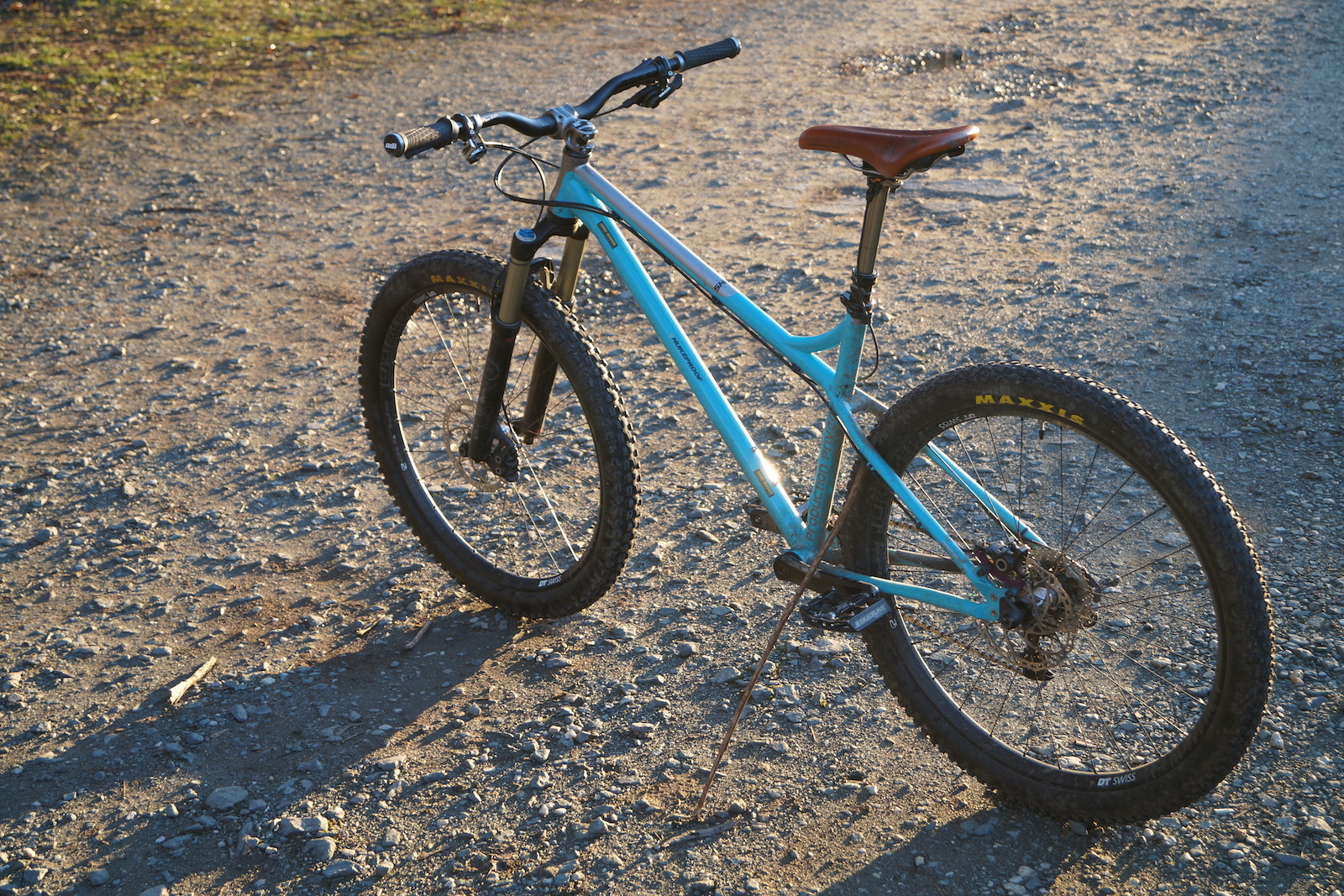 Production Privee Shan - pyromaniac's Bike Check - Vital MTB