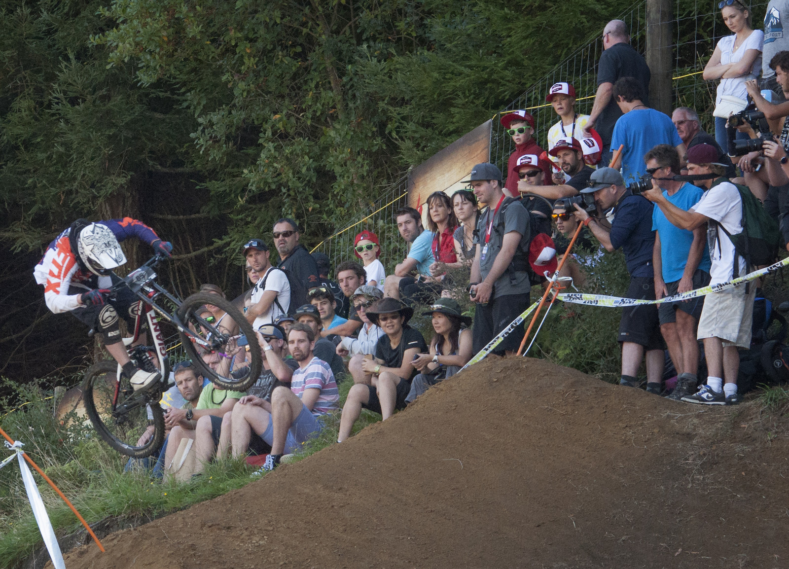Rowdy Crowd cheering on the downhill competitors - skylinerotorua ...