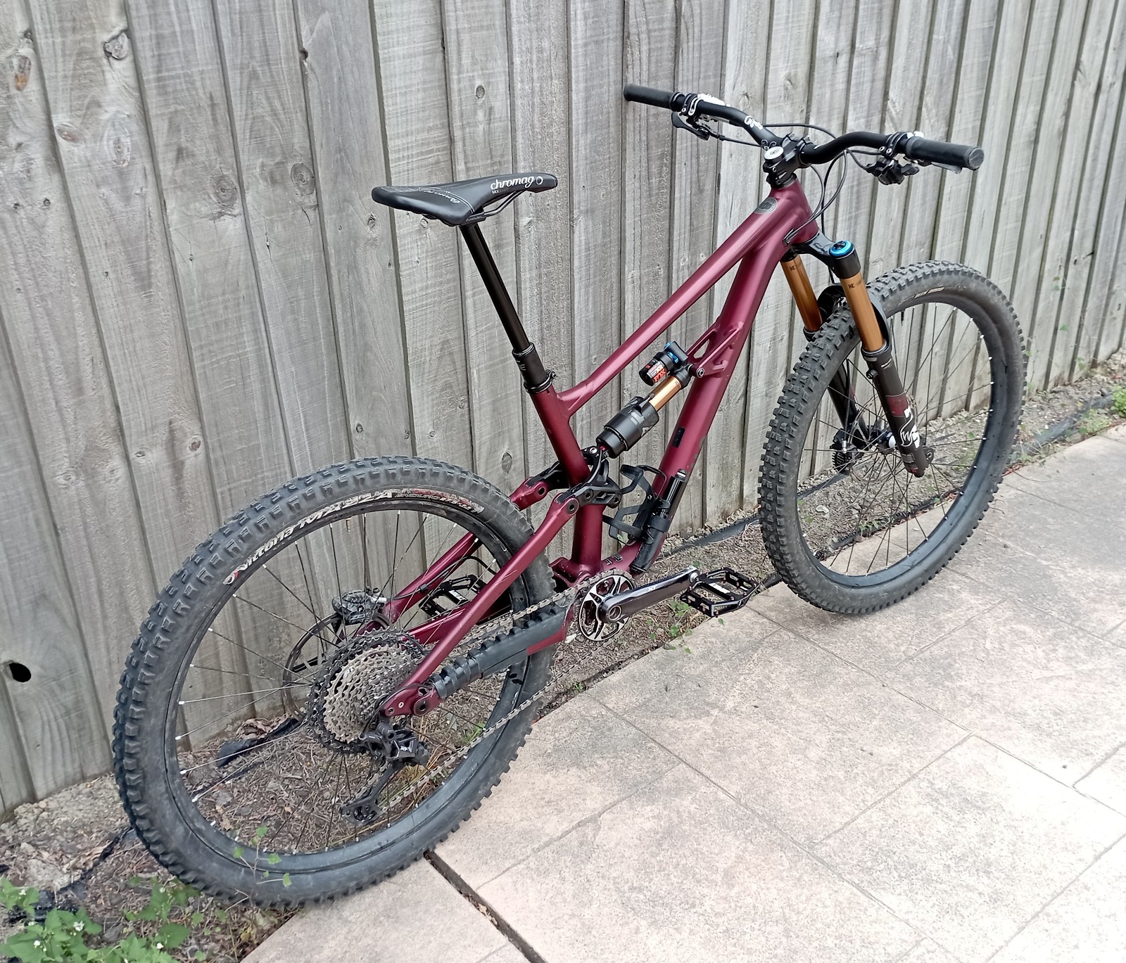 Specialized Status 160 - AgrAde's Bike Check - Vital MTB