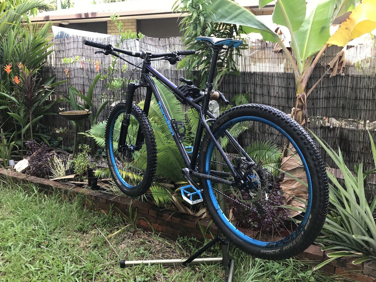 Transition Trans AM - JLutzy's Bike Check - Vital MTB