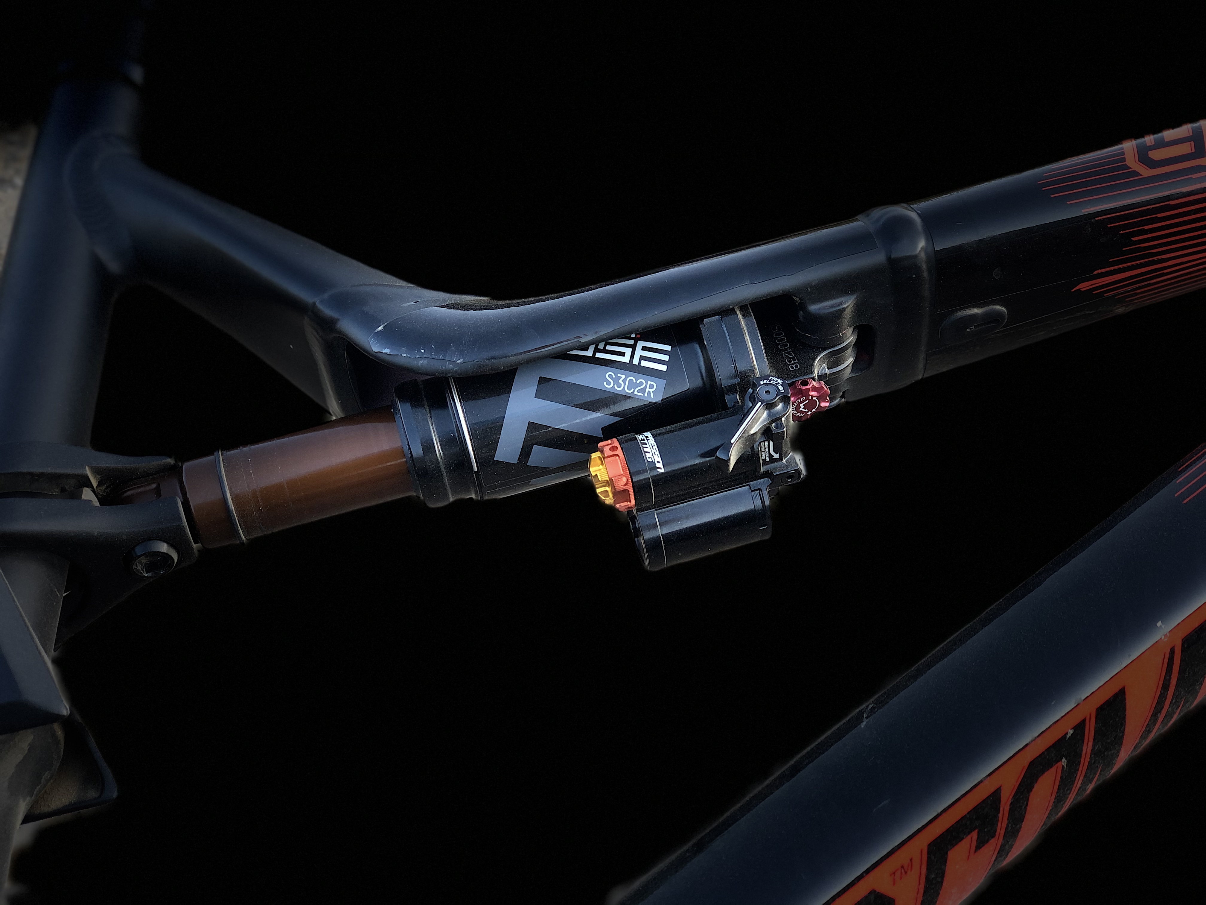 2016 Commencal Meta AM V4 Race - jimmy chu's Bike Check - Vital MTB