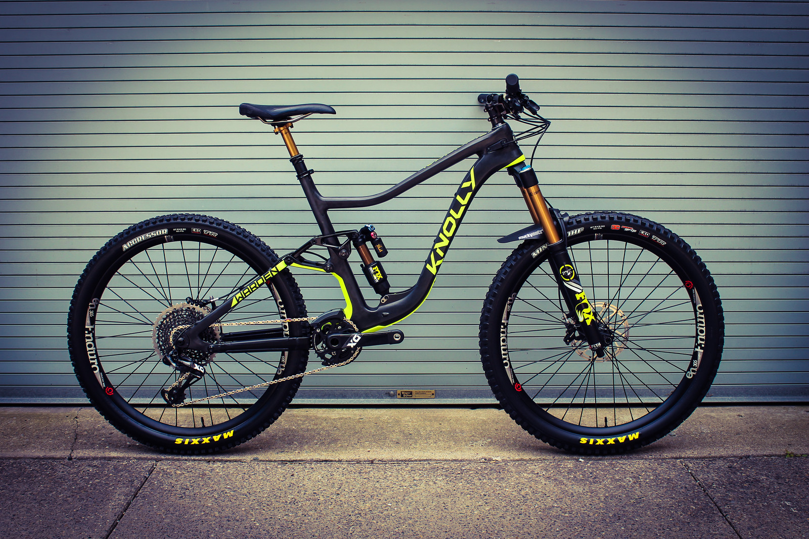 Knolly Warden Carbon - TRAILFLO bikes's Bike Check - Vital MTB